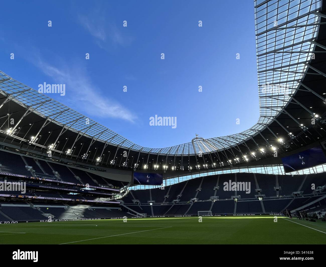 White hart lane stadium hi-res stock photography and images - Alamy