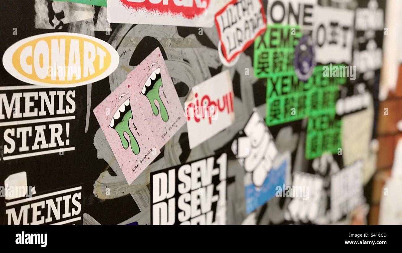 Street art and stickers hi-res stock photography and images - Alamy