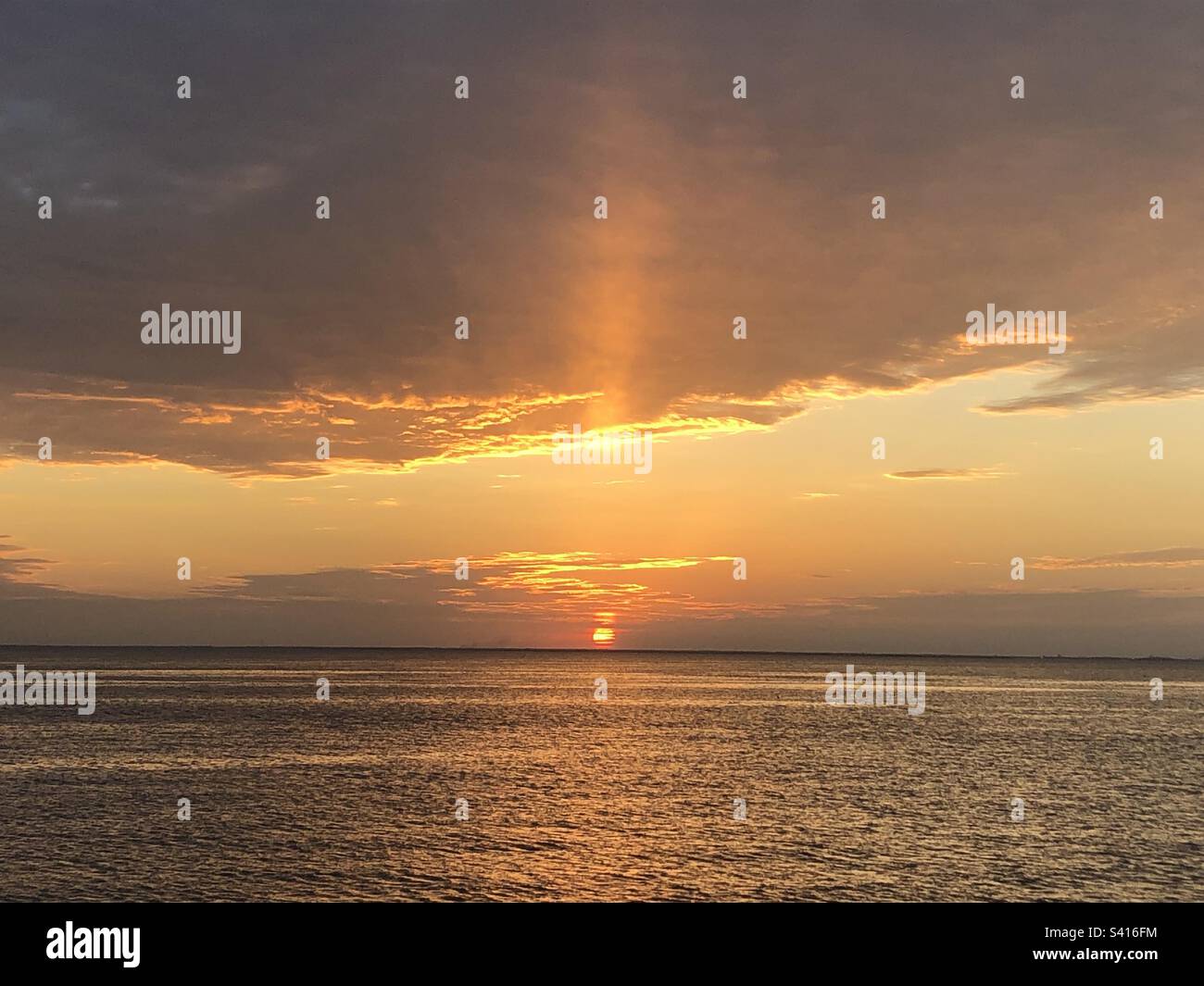 Mobile bay gulf hi-res stock photography and images - Alamy