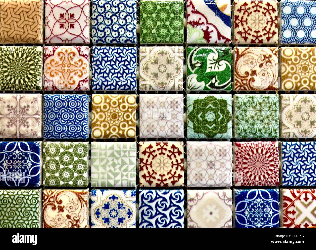 Square tiles hi-res stock photography and images - Alamy