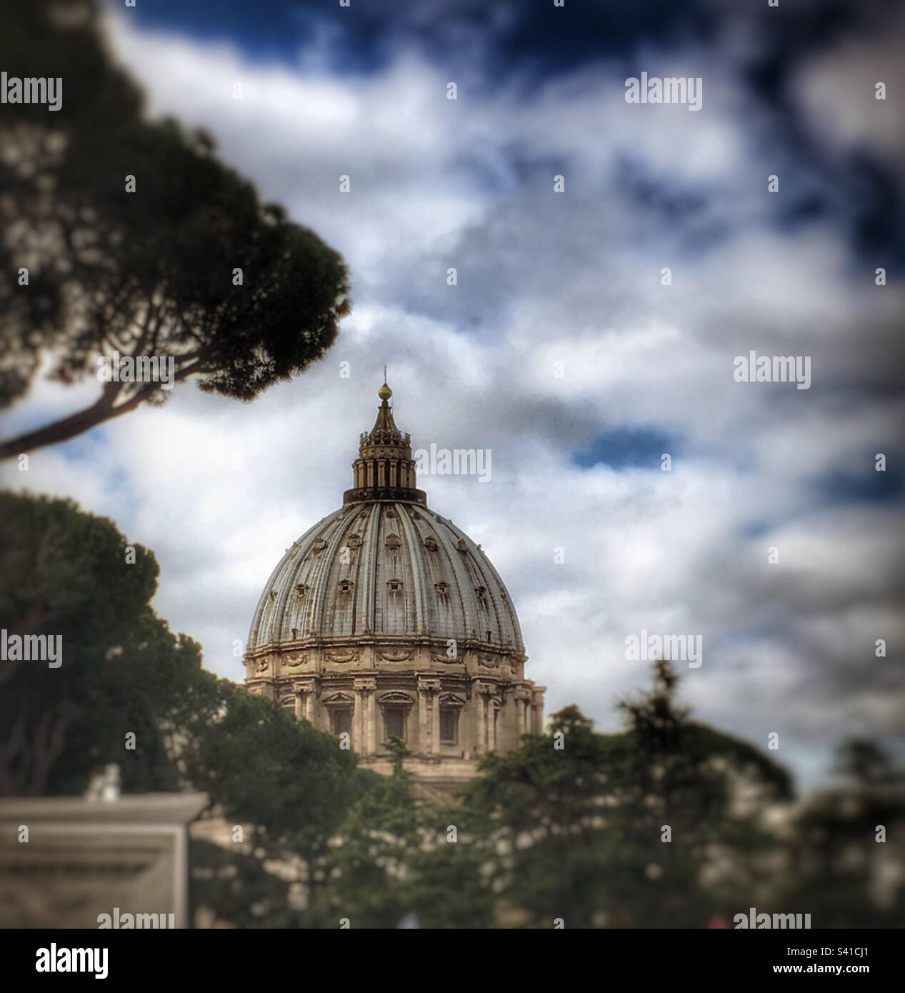 Vatican sky clouds hi-res stock photography and images - Alamy