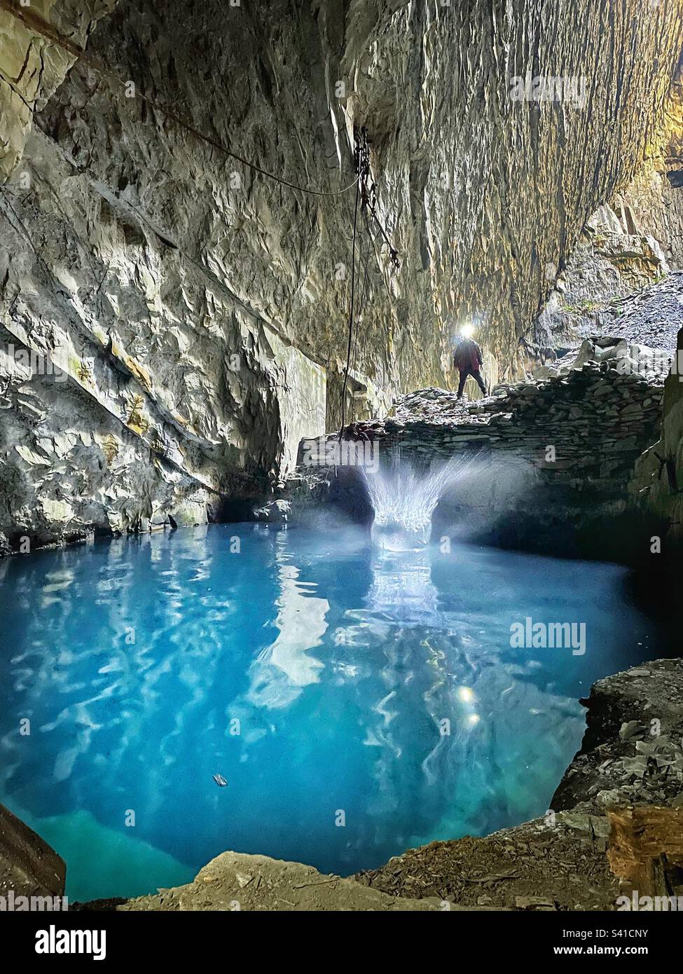 Long water splash hi-res stock photography and images - Alamy