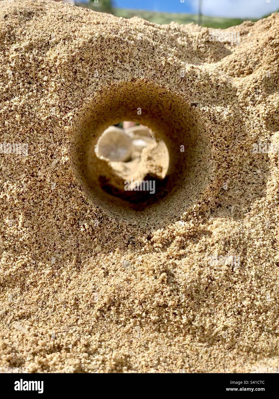 Hole round hi-res stock photography and images - Alamy
