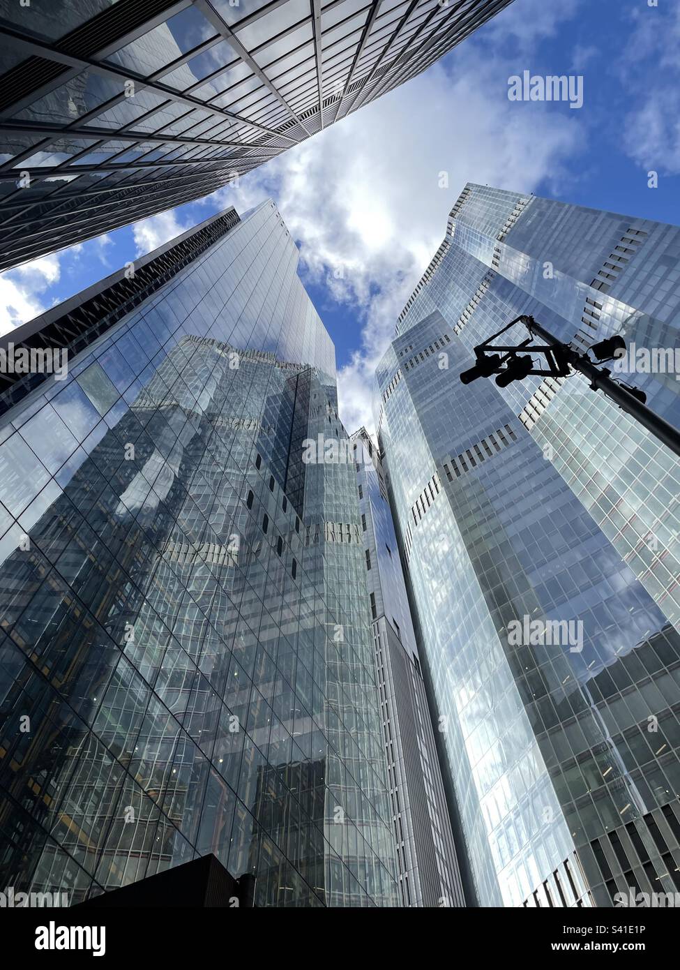 Skyscrapers towering hi-res stock photography and images - Alamy