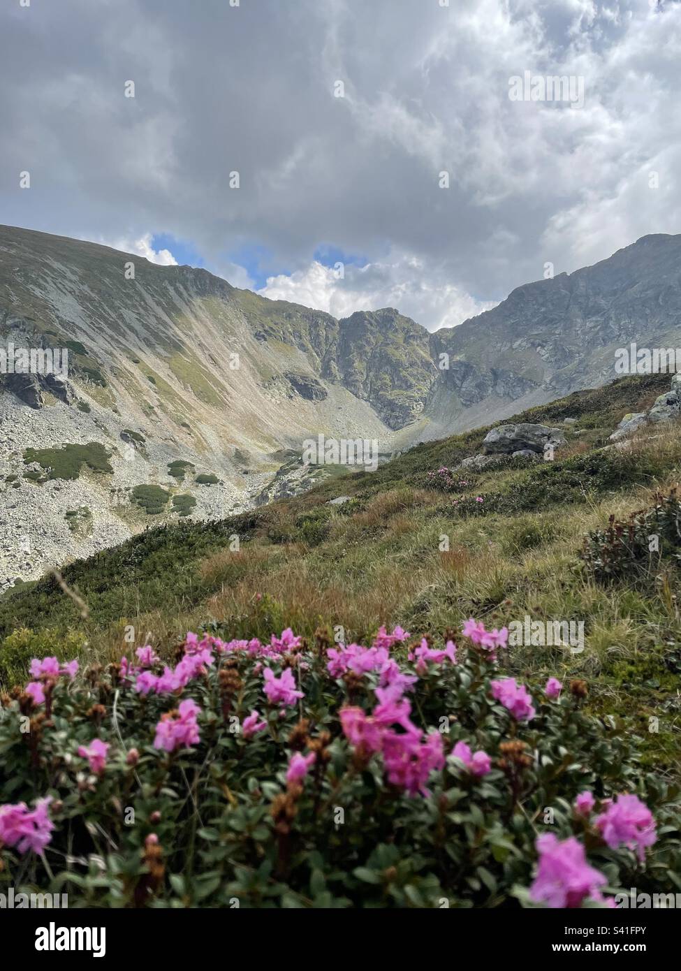 Parang mountains hi-res stock photography and images - Alamy