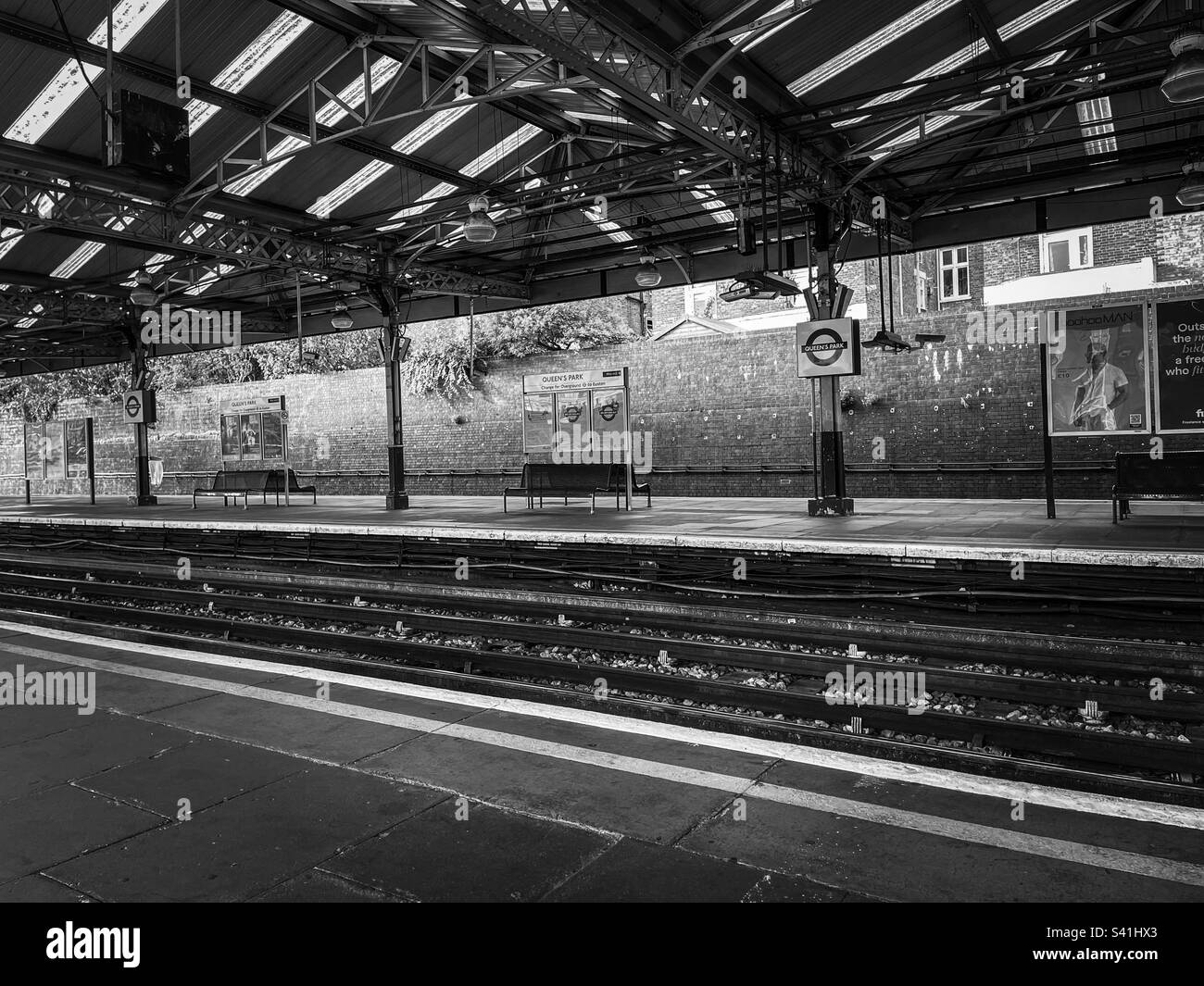 Underground park Black and White Stock Photos & Images - Alamy