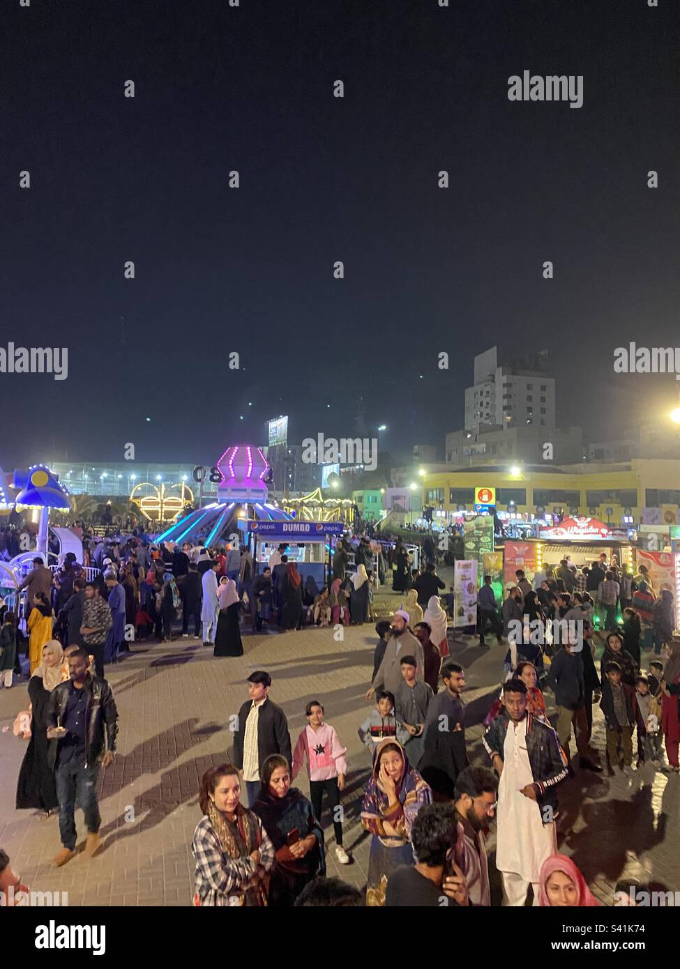 Weekend rush hi-res stock photography and images - Alamy