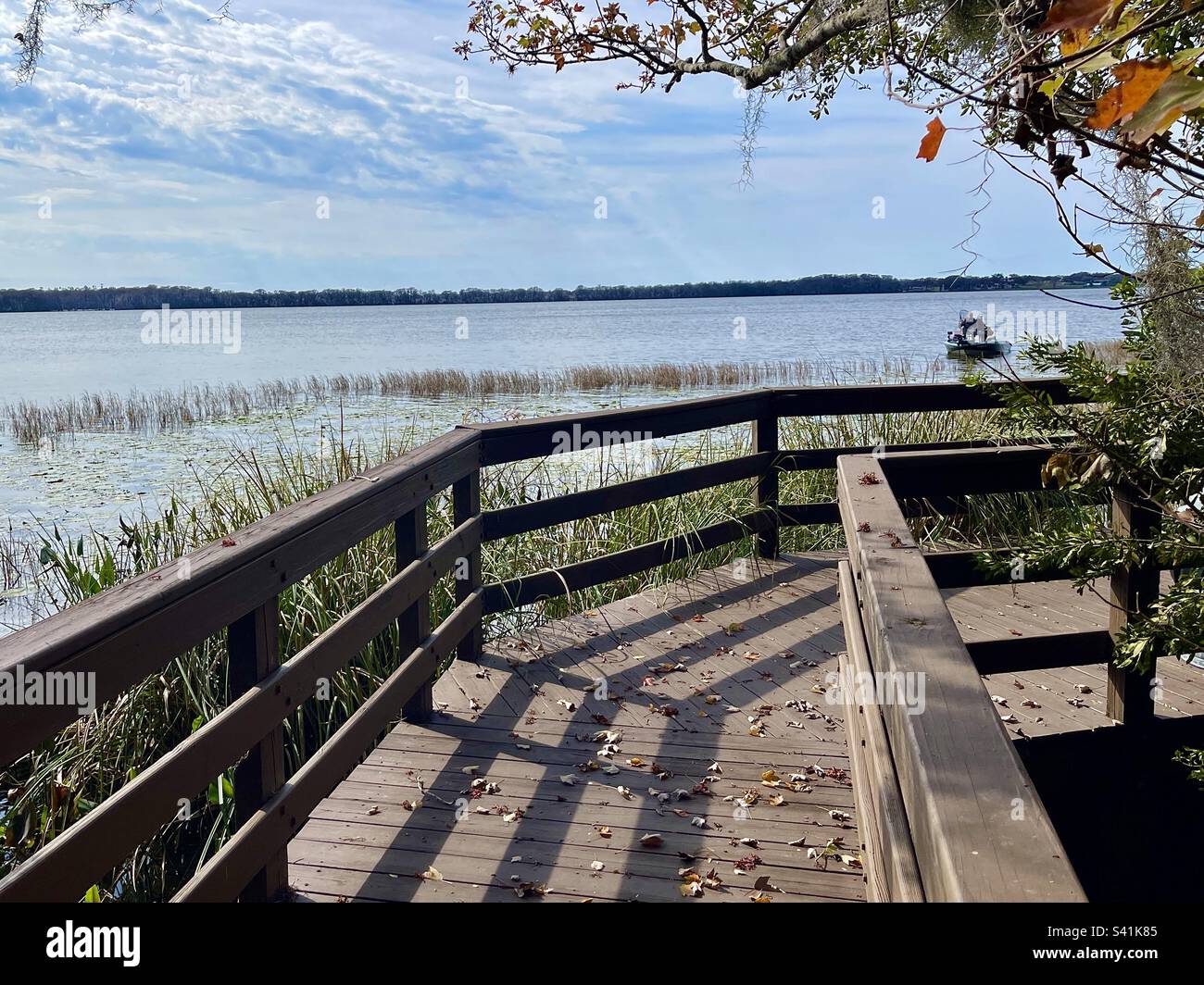 Lakefront boardwalk hi-res stock photography and images - Alamy