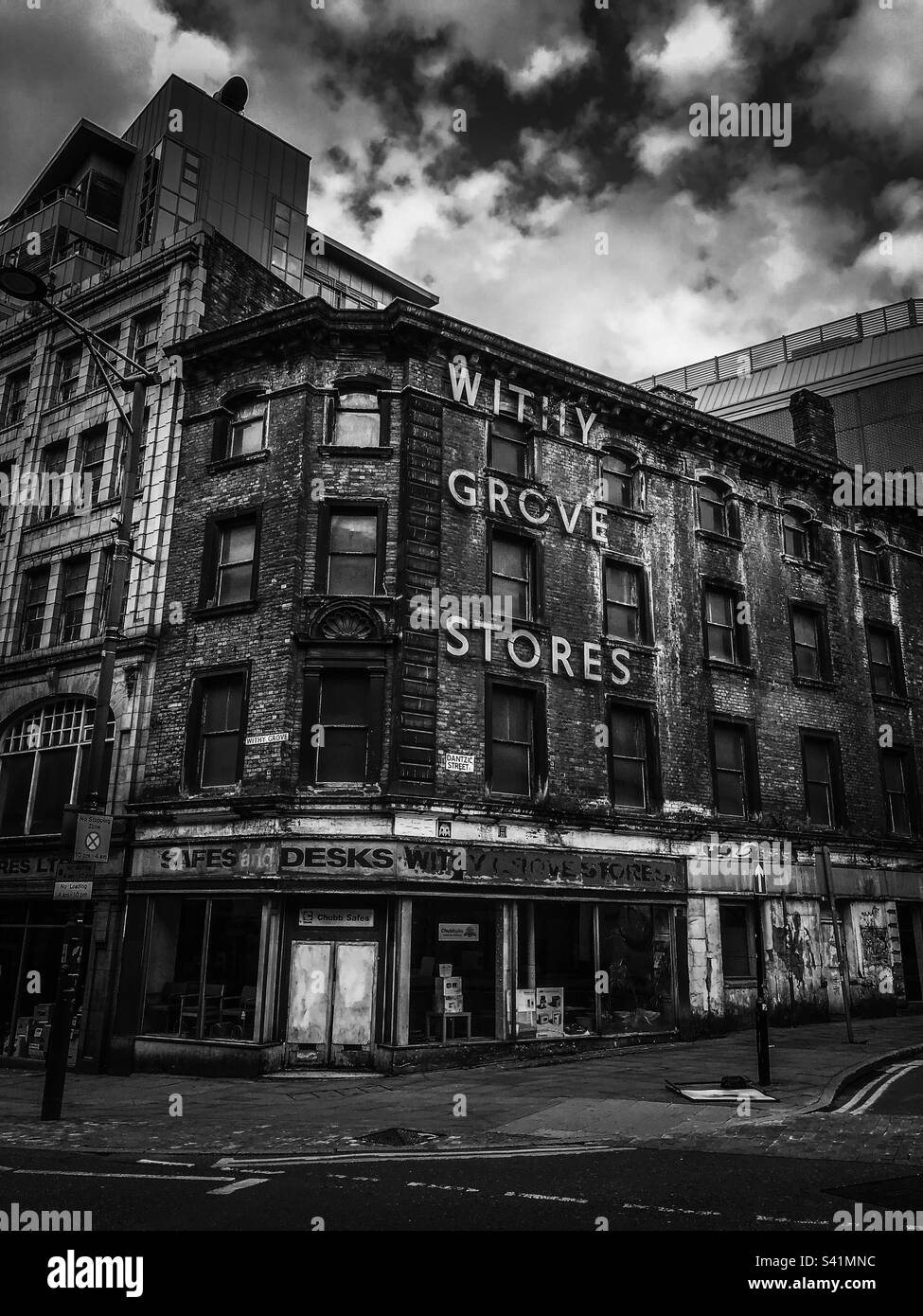 Grove architecture Black and White Stock Photos & Images - Alamy