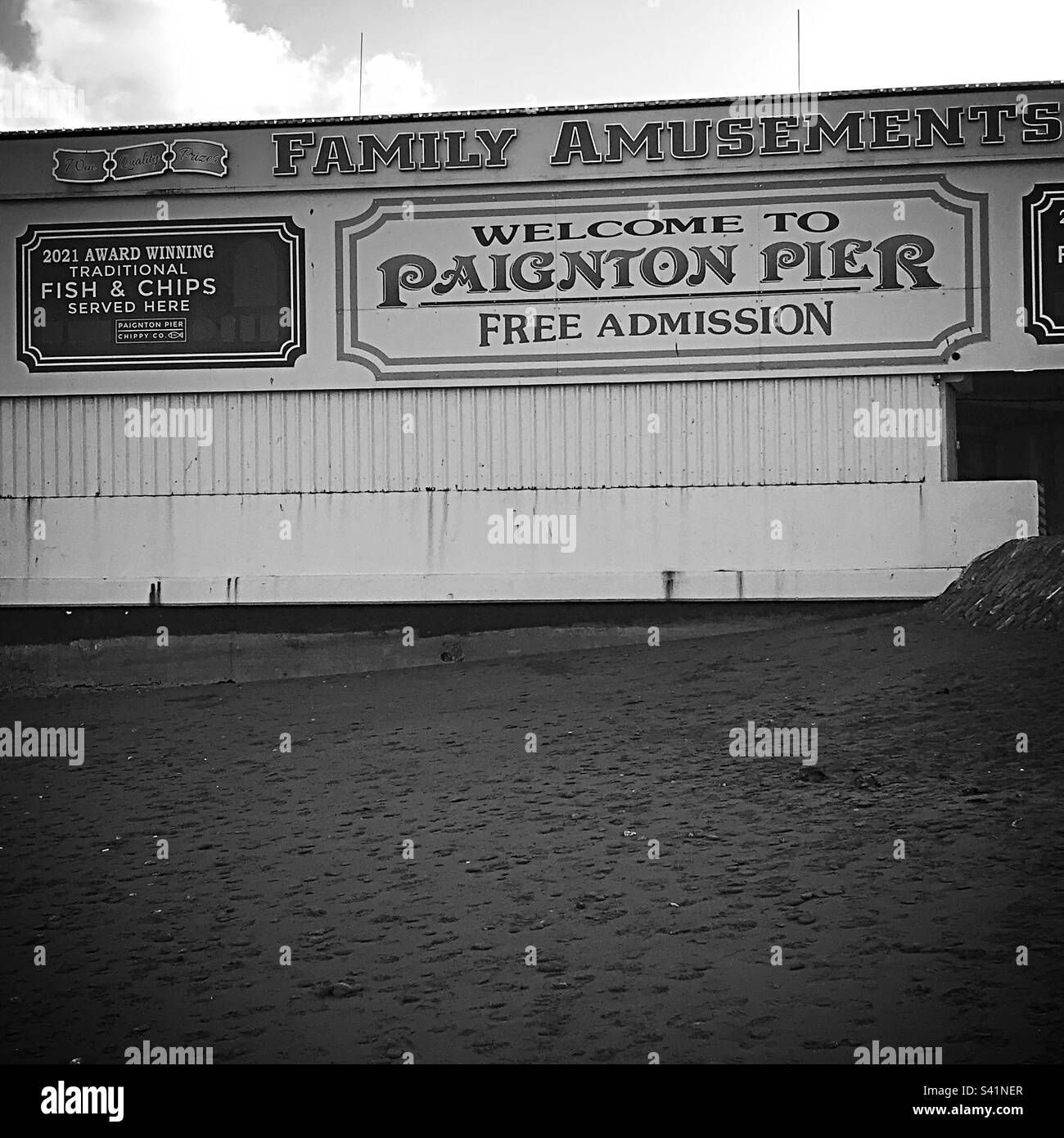 Pier signage Black and White Stock Photos & Images - Alamy