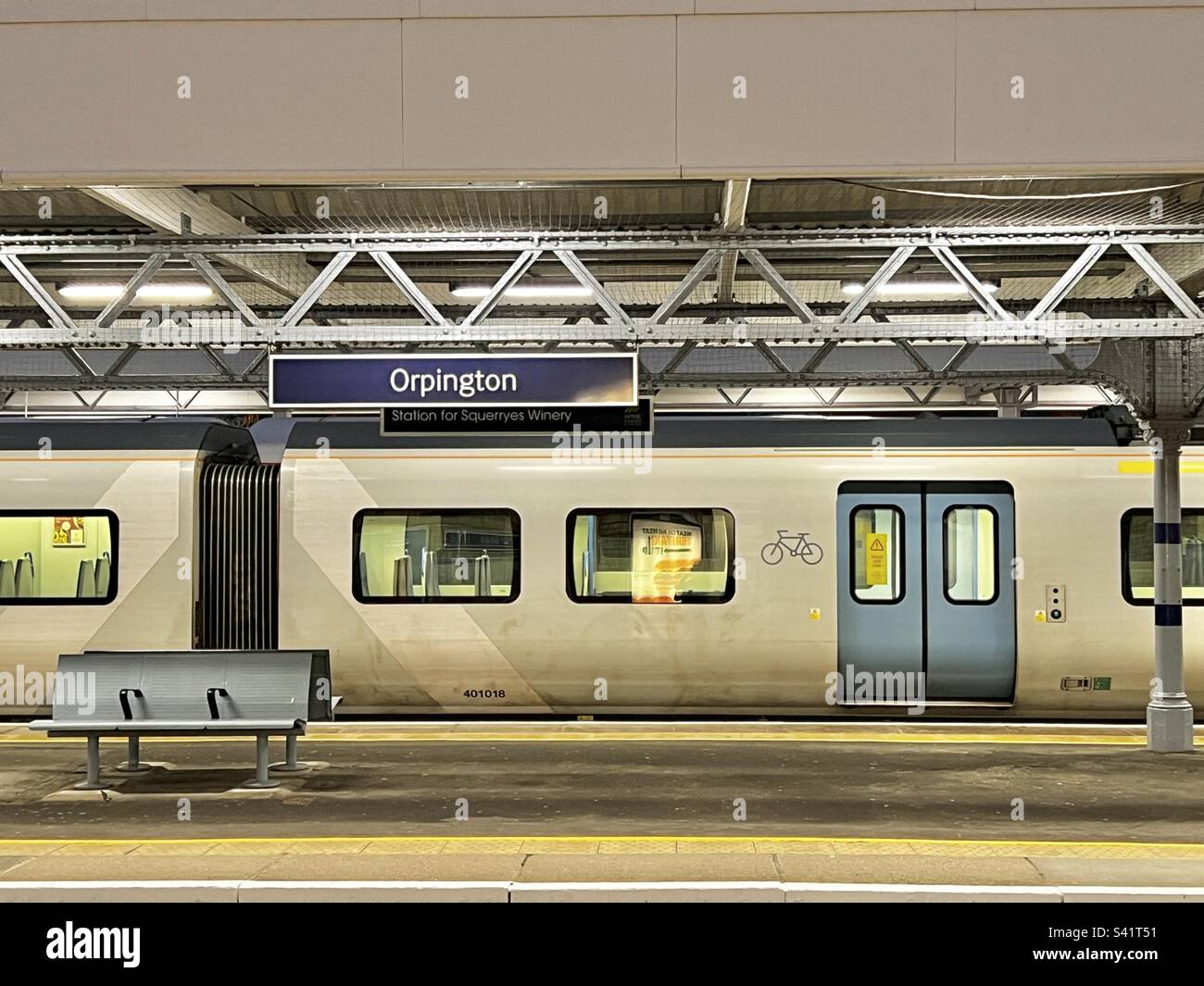 Orpington train station hi-res stock photography and images - Alamy
