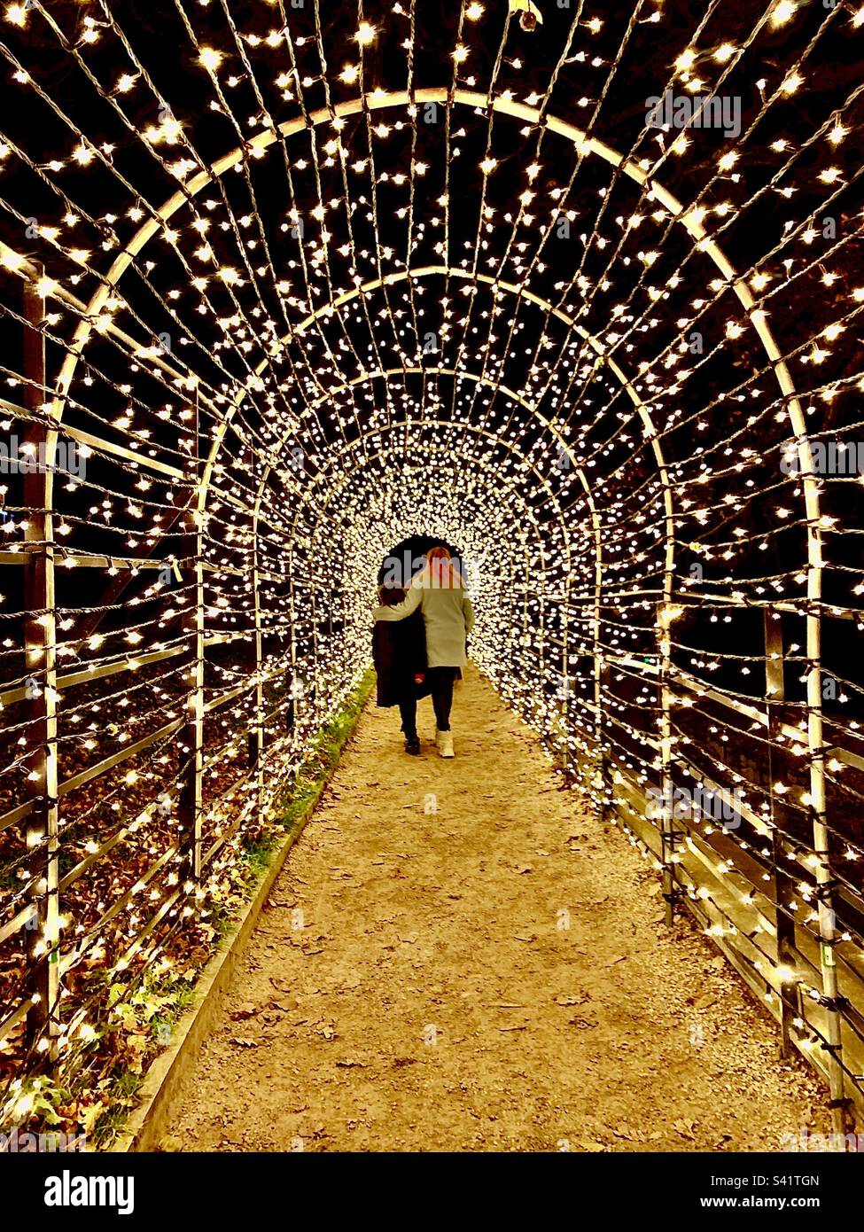 Light tunnel hi-res stock photography and images - Alamy