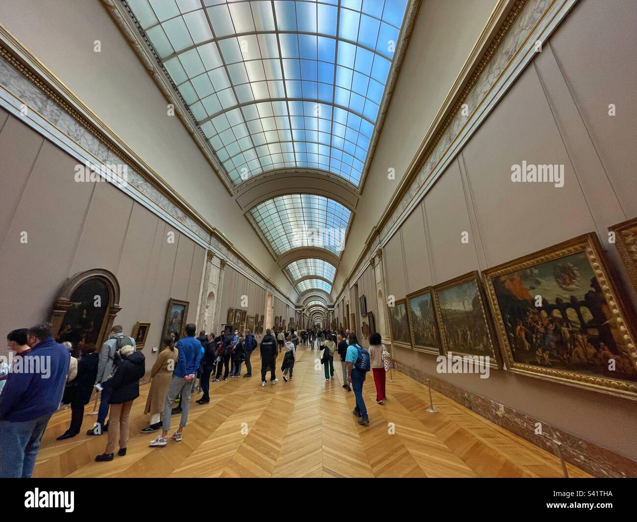 The louvre art hall of art hi-res stock photography and images - Alamy