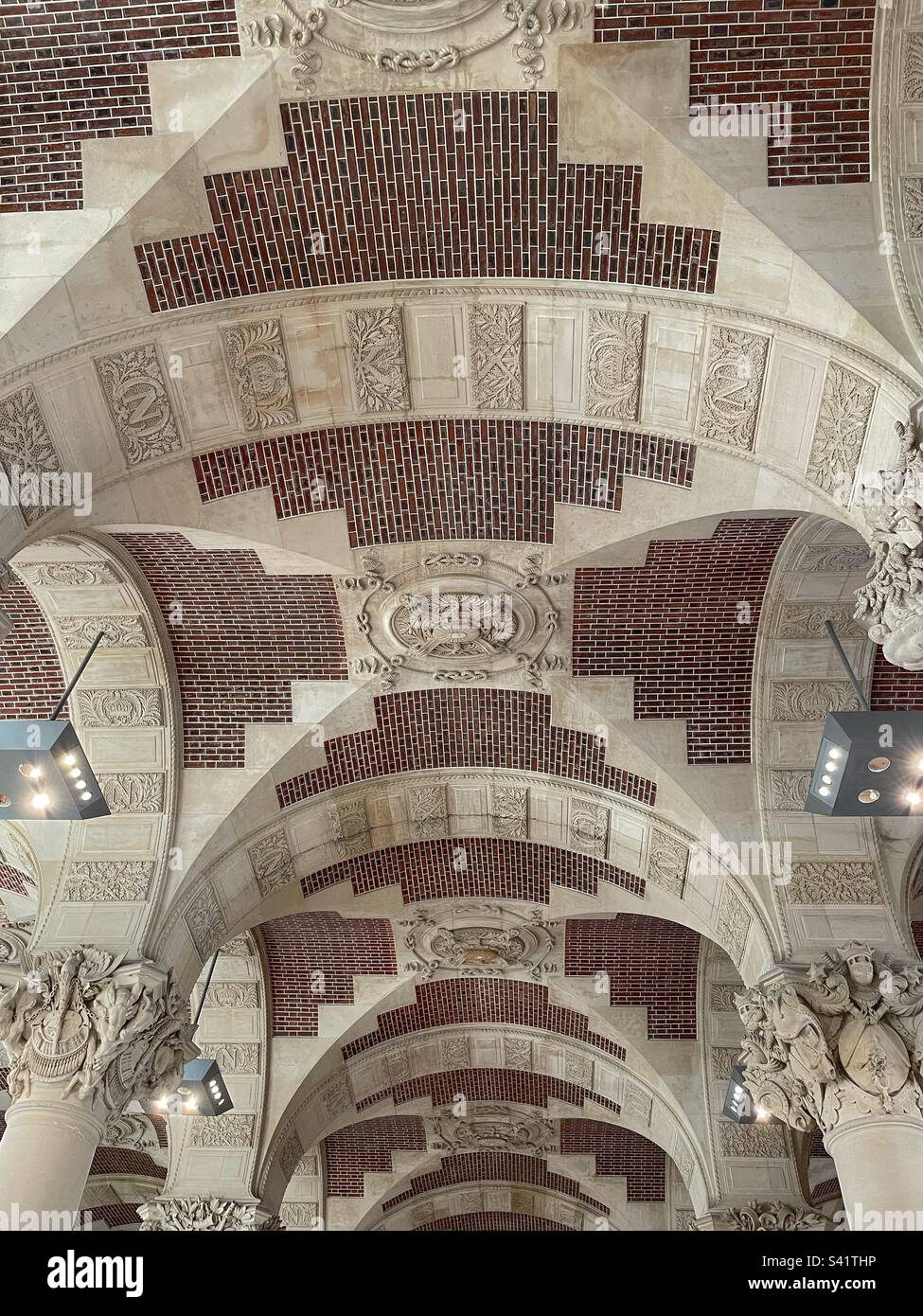 Ceiling art of louvre hi-res stock photography and images - Alamy