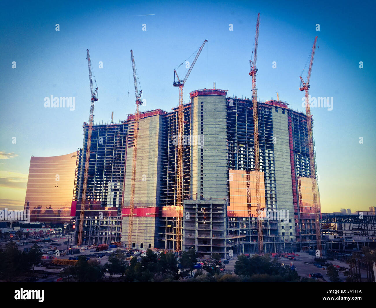 Constructing industry hi-res stock photography and images - Alamy