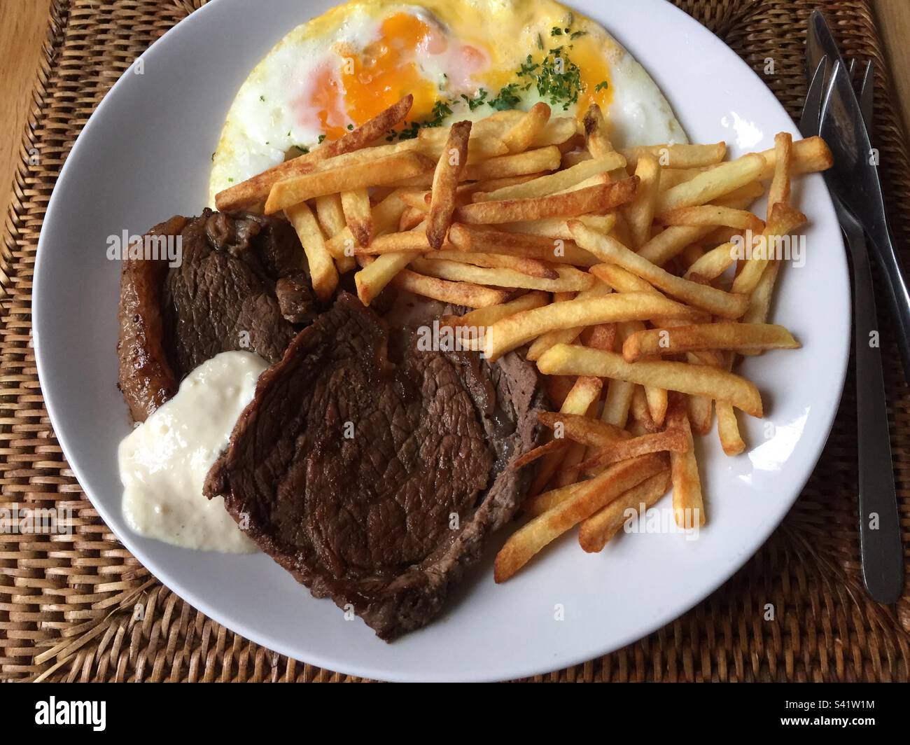Semi frambled eggs hi-res stock photography and images - Alamy