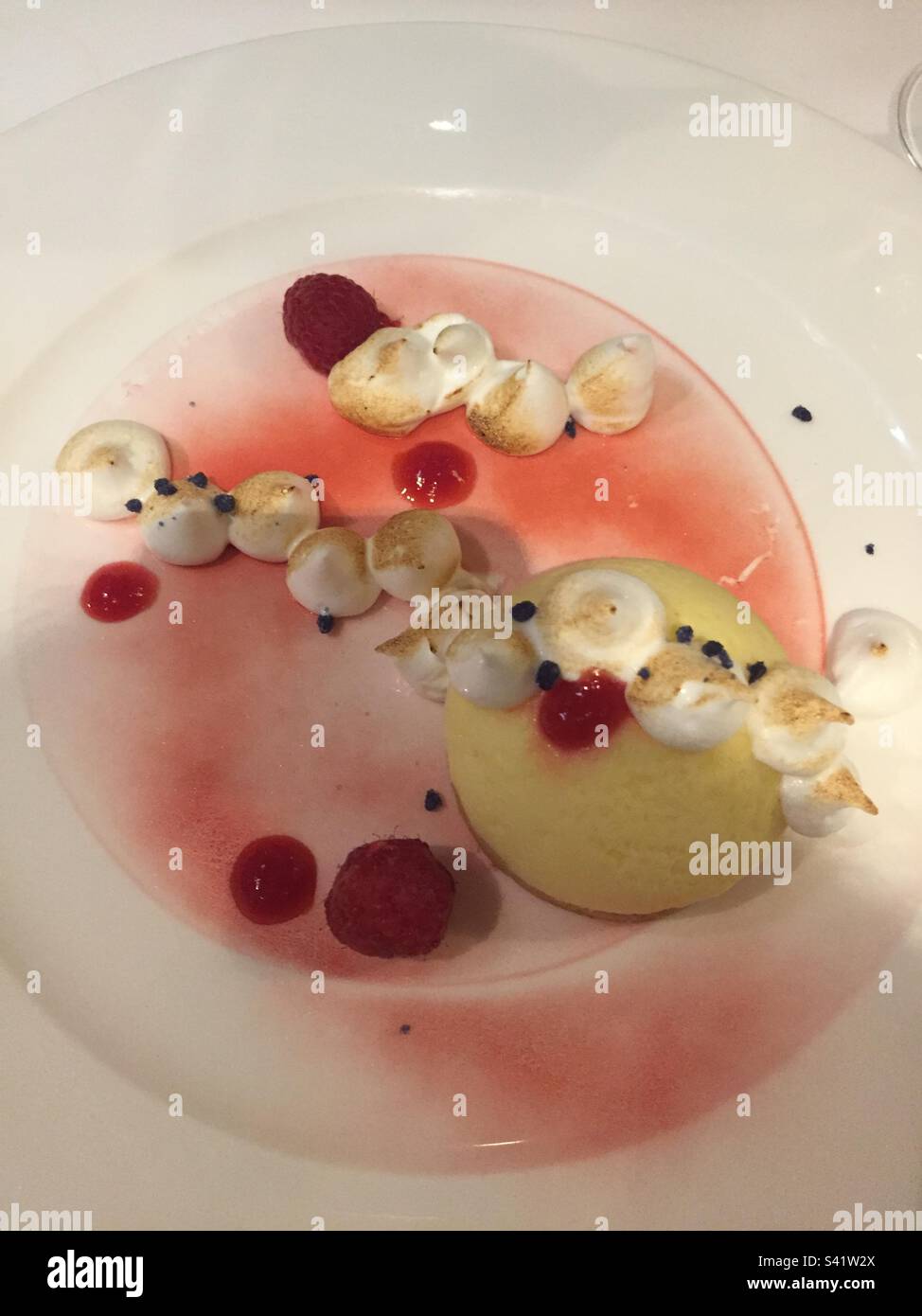 Deconstructed lemon meringue Stock Photo - Alamy