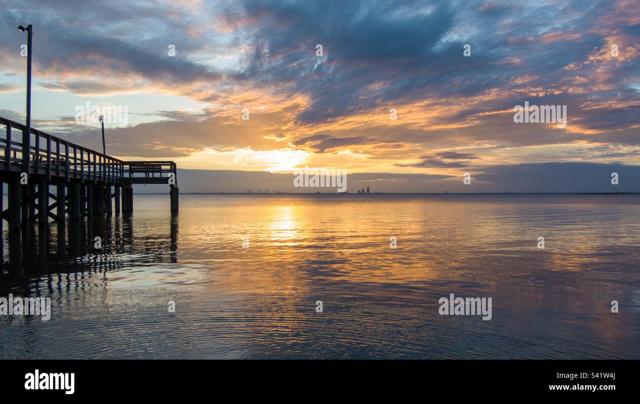 Mobile bay on dusk hi-res stock photography and images - Alamy