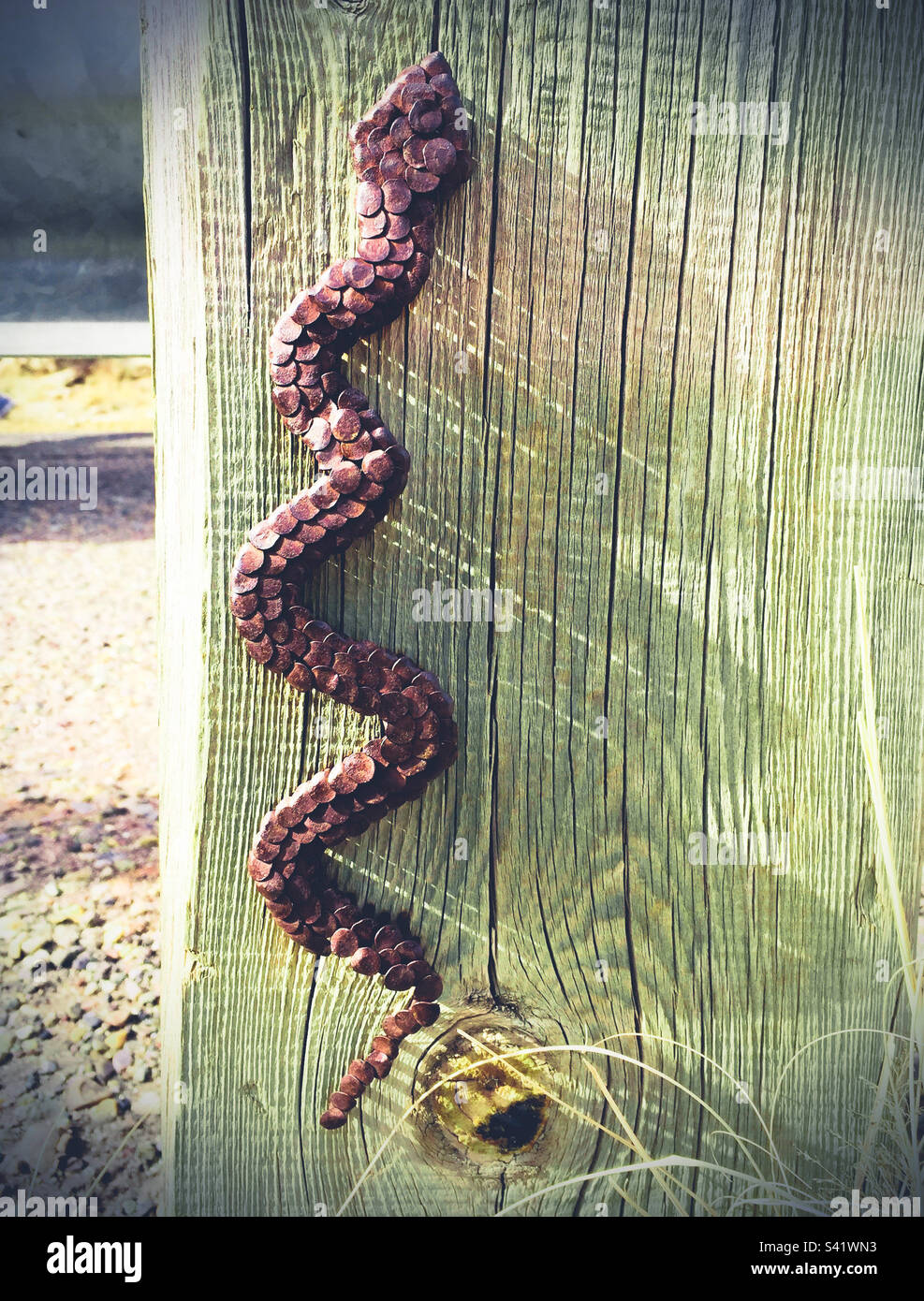 Snake fence hi-res stock photography and images - Alamy