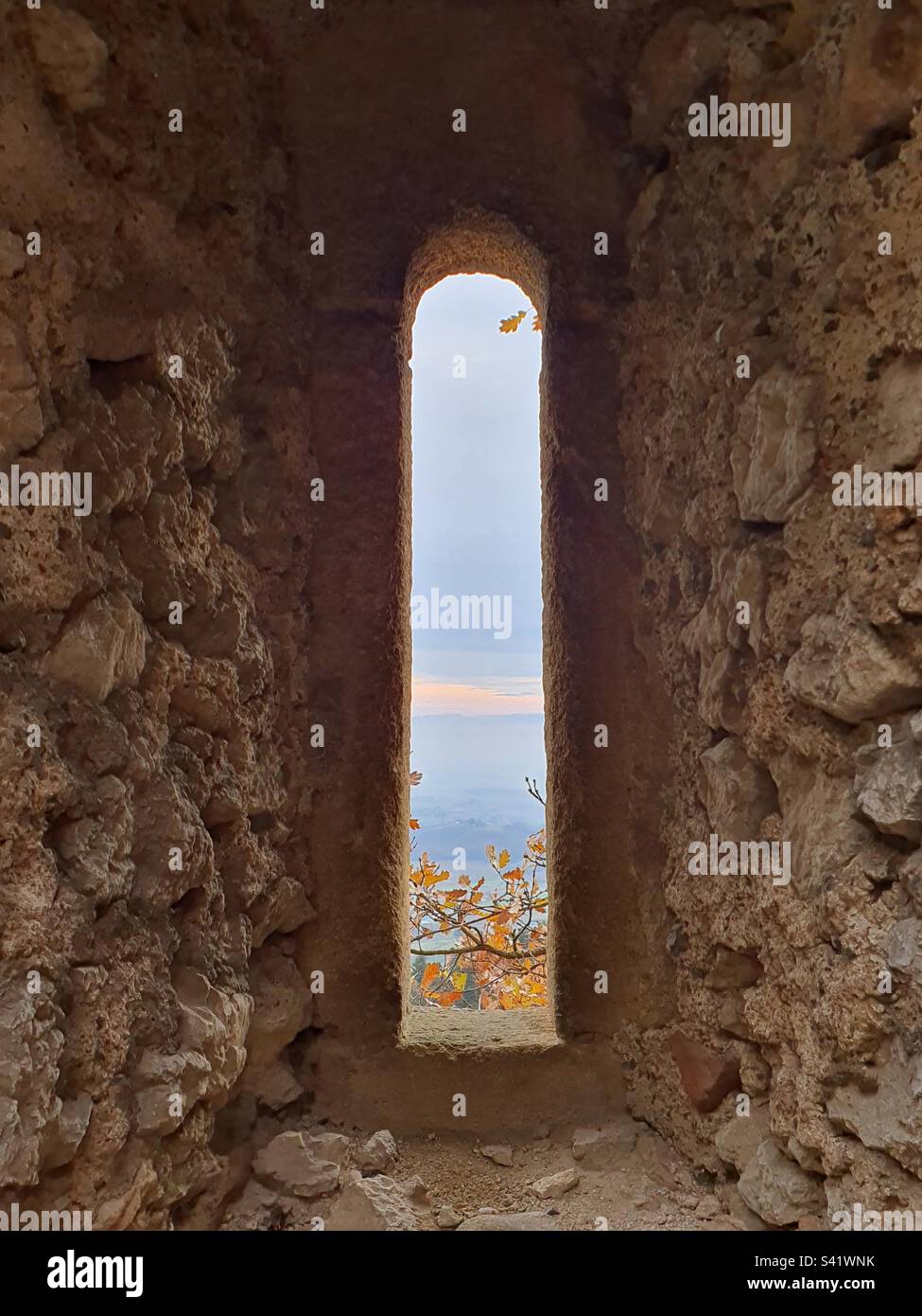 Castle embrasure hi-res stock photography and images - Alamy