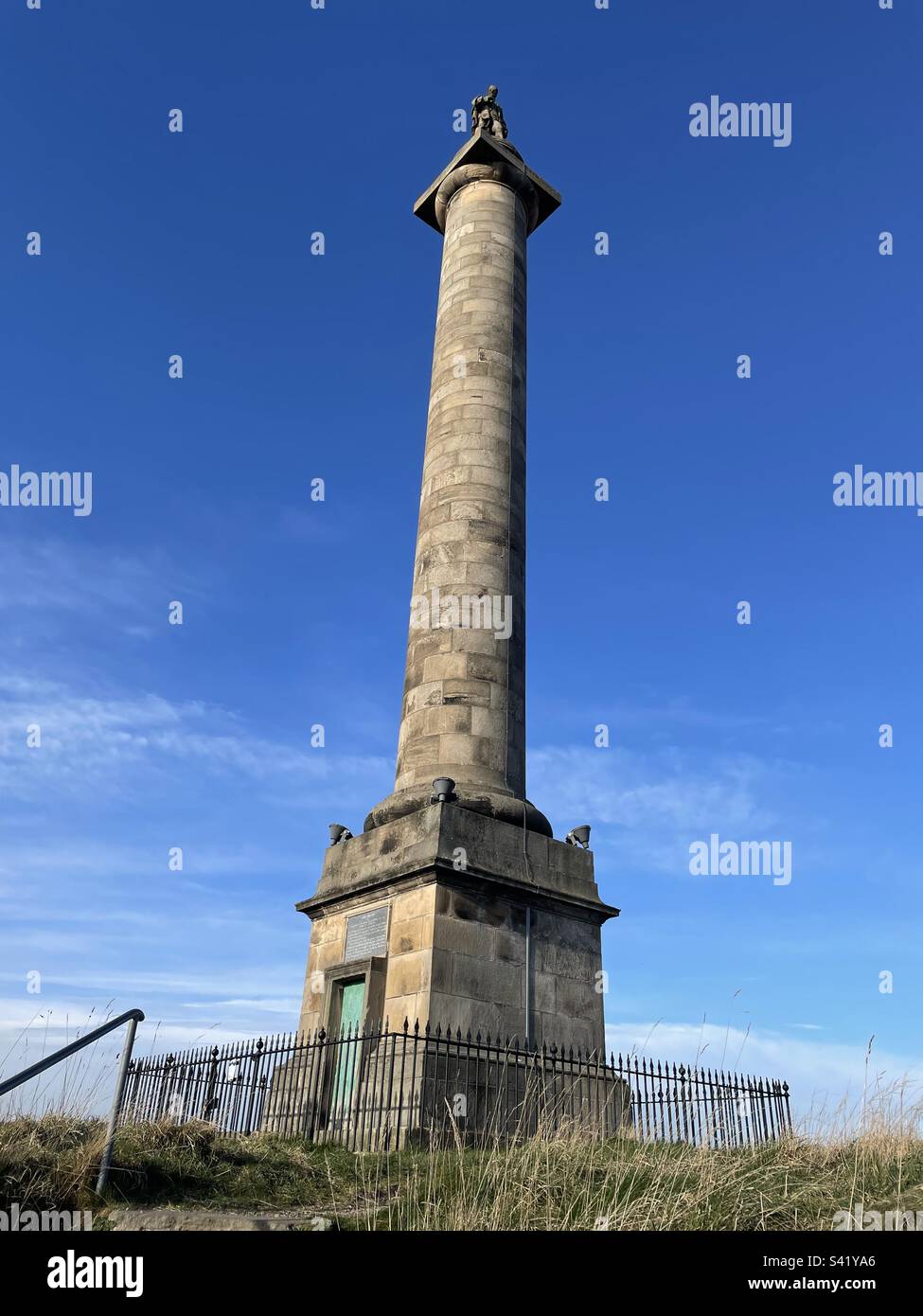 Gordon monument hi-res stock photography and images - Alamy