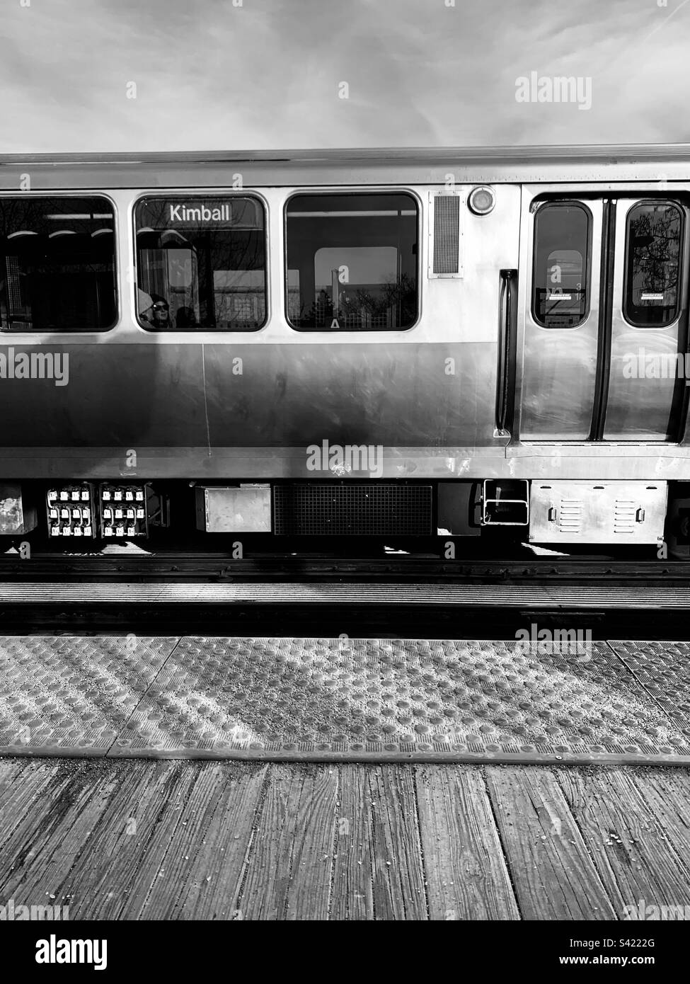 Travel train in chicago Black and White Stock Photos & Images - Alamy