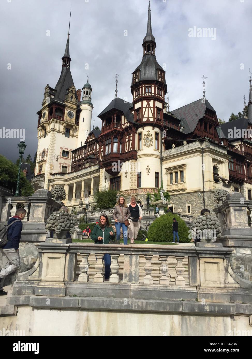 Peles Castle, Sinaia, Transylvania, Carpathian Mountains, Romania ...