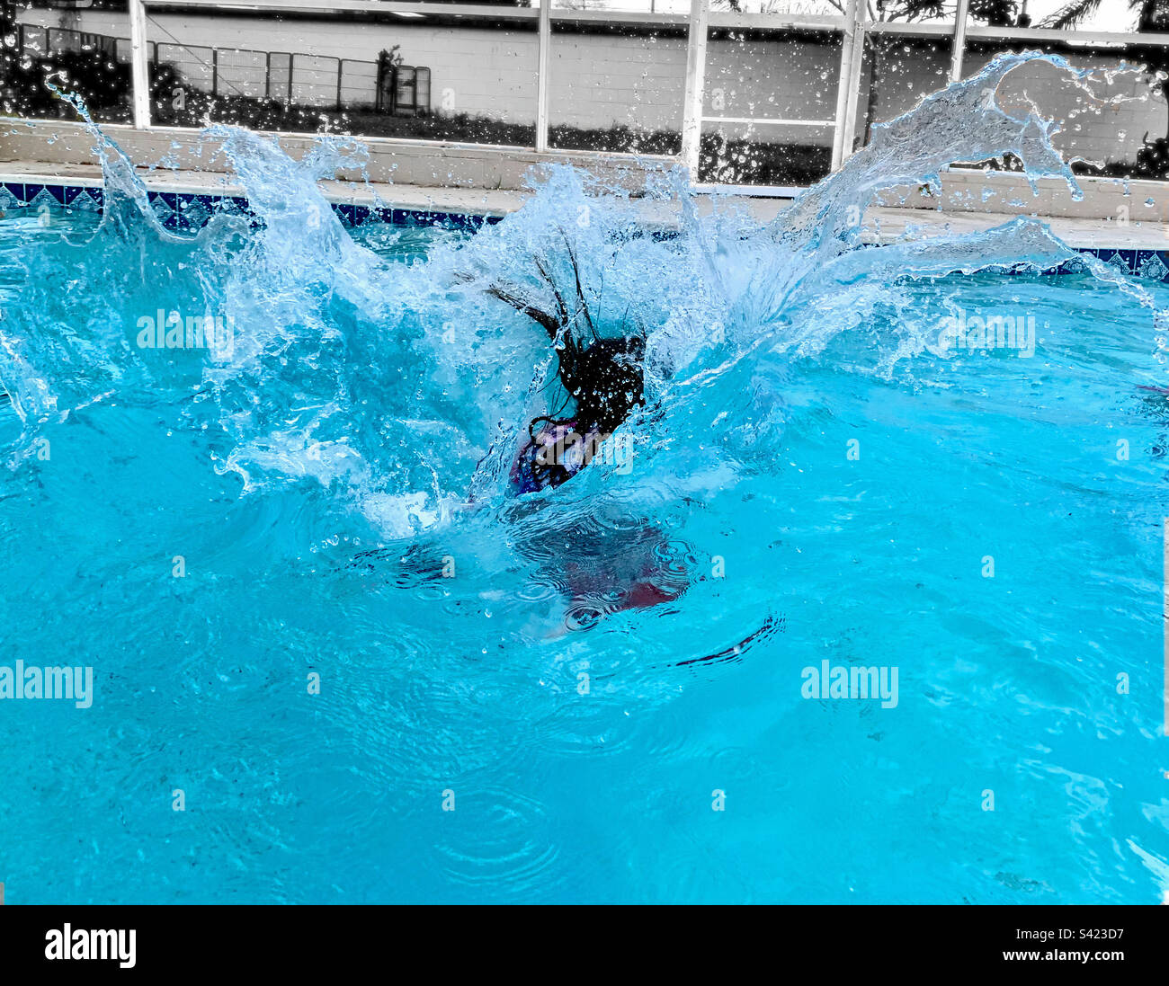 Splash pool water hi-res stock photography and images - Alamy