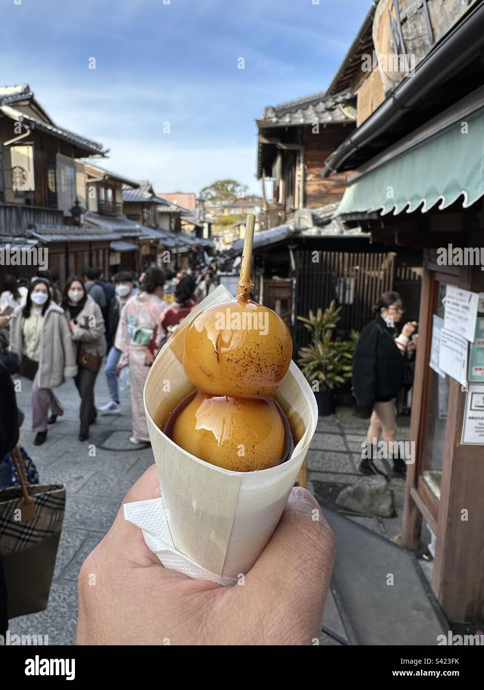 Japan mochi street food hi-res stock photography and images - Alamy