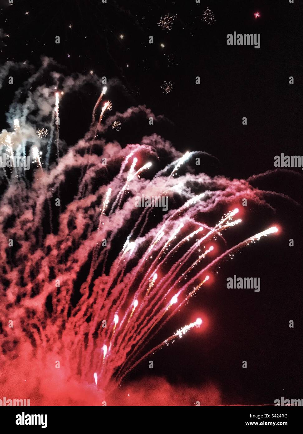 Nighttime fireworks hi-res stock photography and images - Alamy