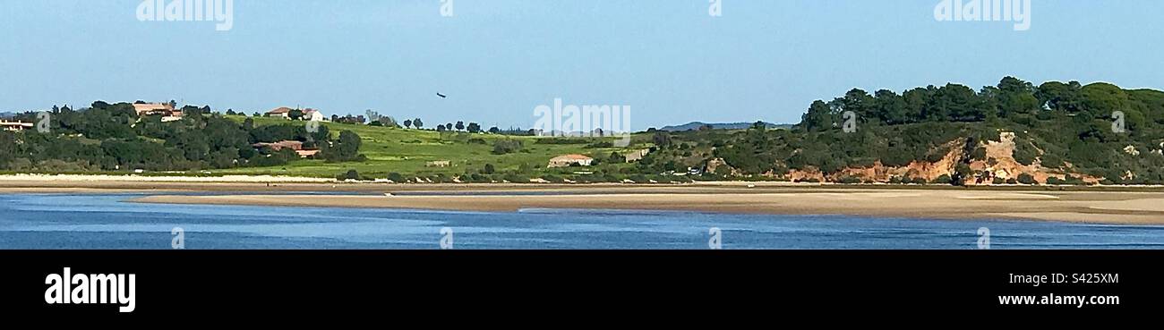 Field next to houses hi-res stock photography and images - Alamy
