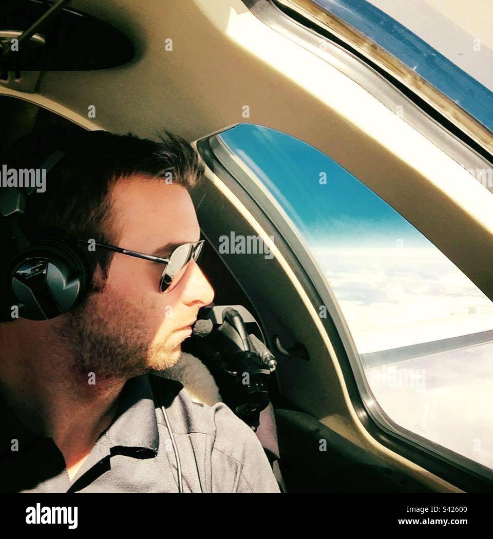 Soaring above clouds hi-res stock photography and images - Alamy