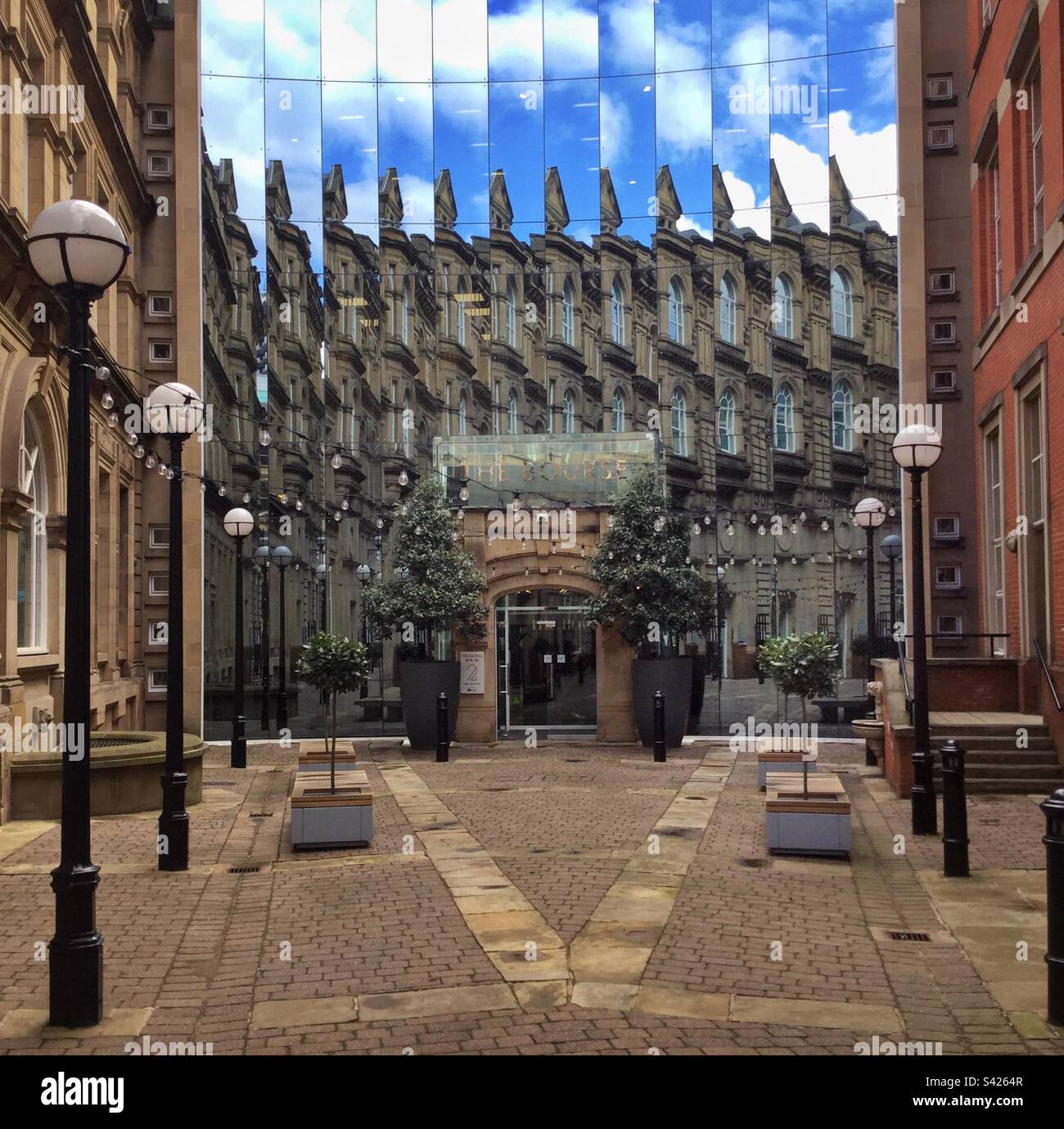 The bourse leeds hi-res stock photography and images - Alamy