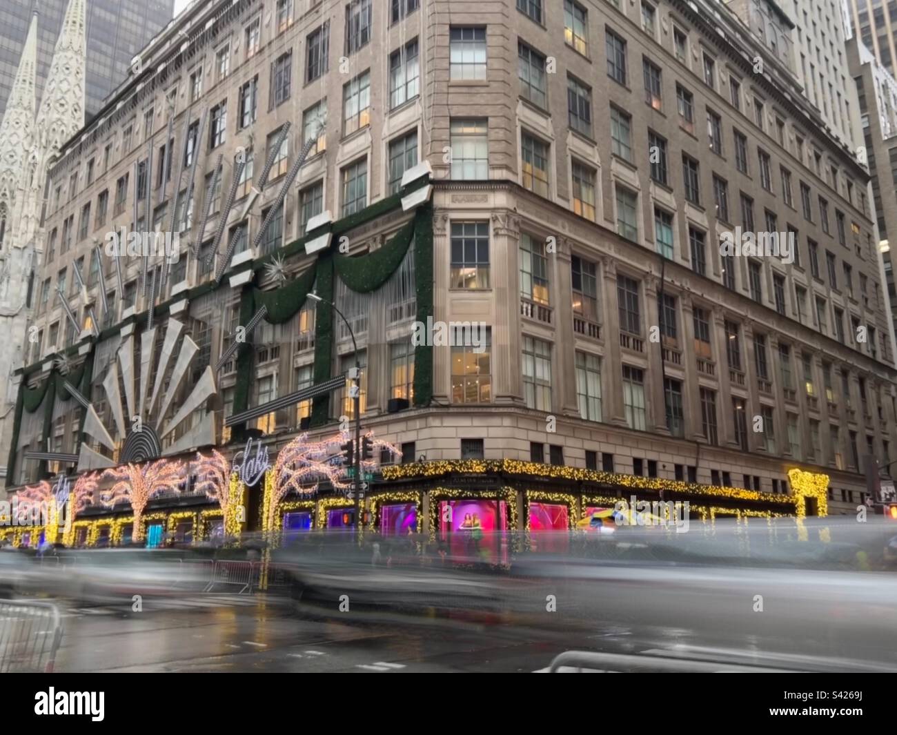 Fast moving vehicles hi-res stock photography and images - Alamy