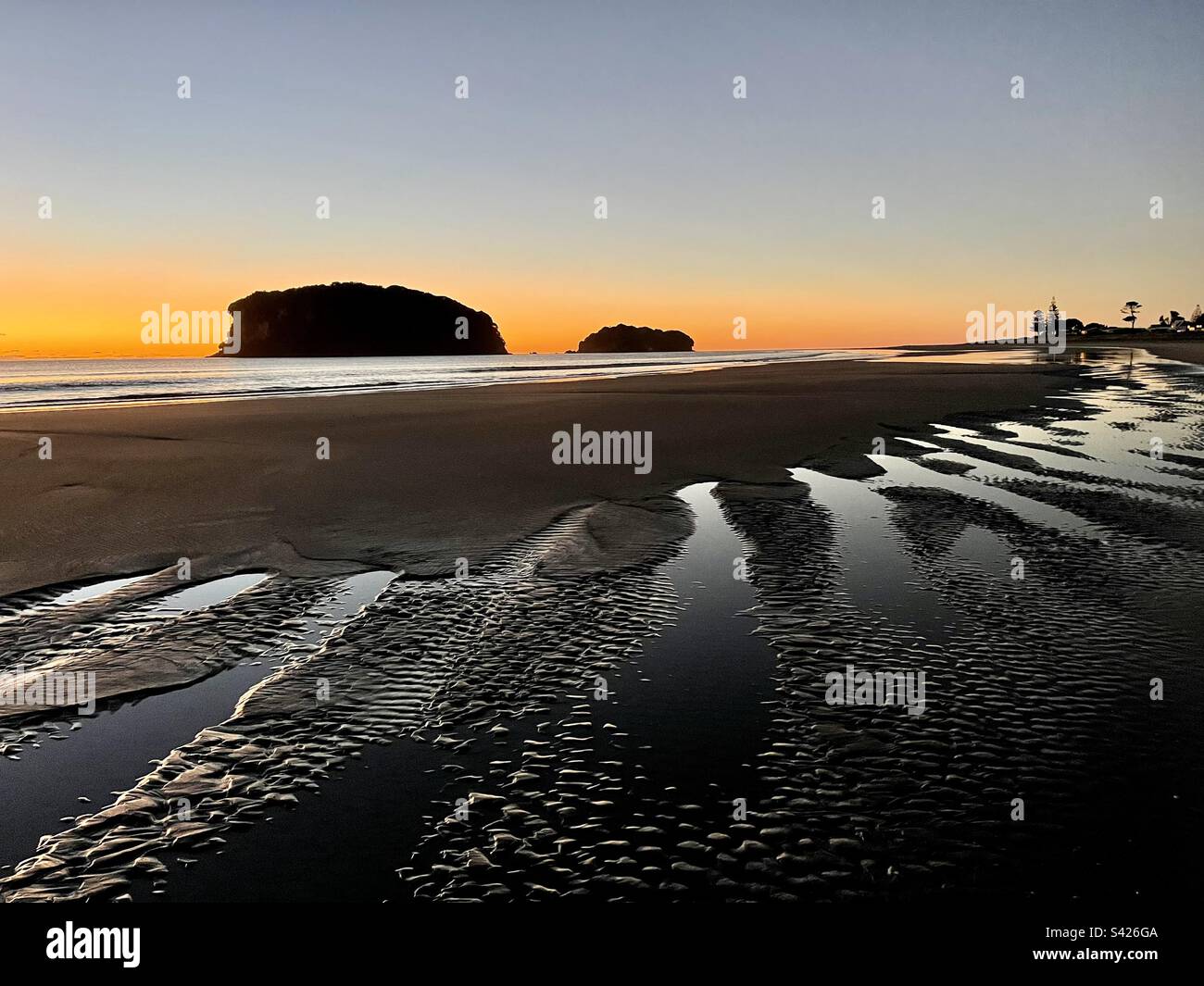 Whangamata beach hi-res stock photography and images - Alamy