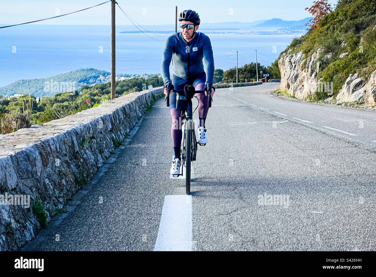 Easy climb hi-res stock photography and images - Alamy