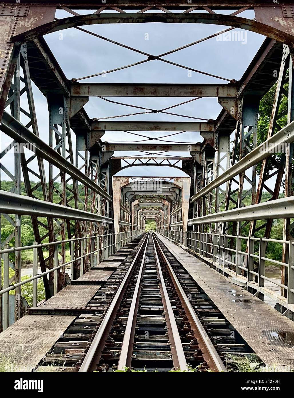 Deserted train hi-res stock photography and images - Alamy