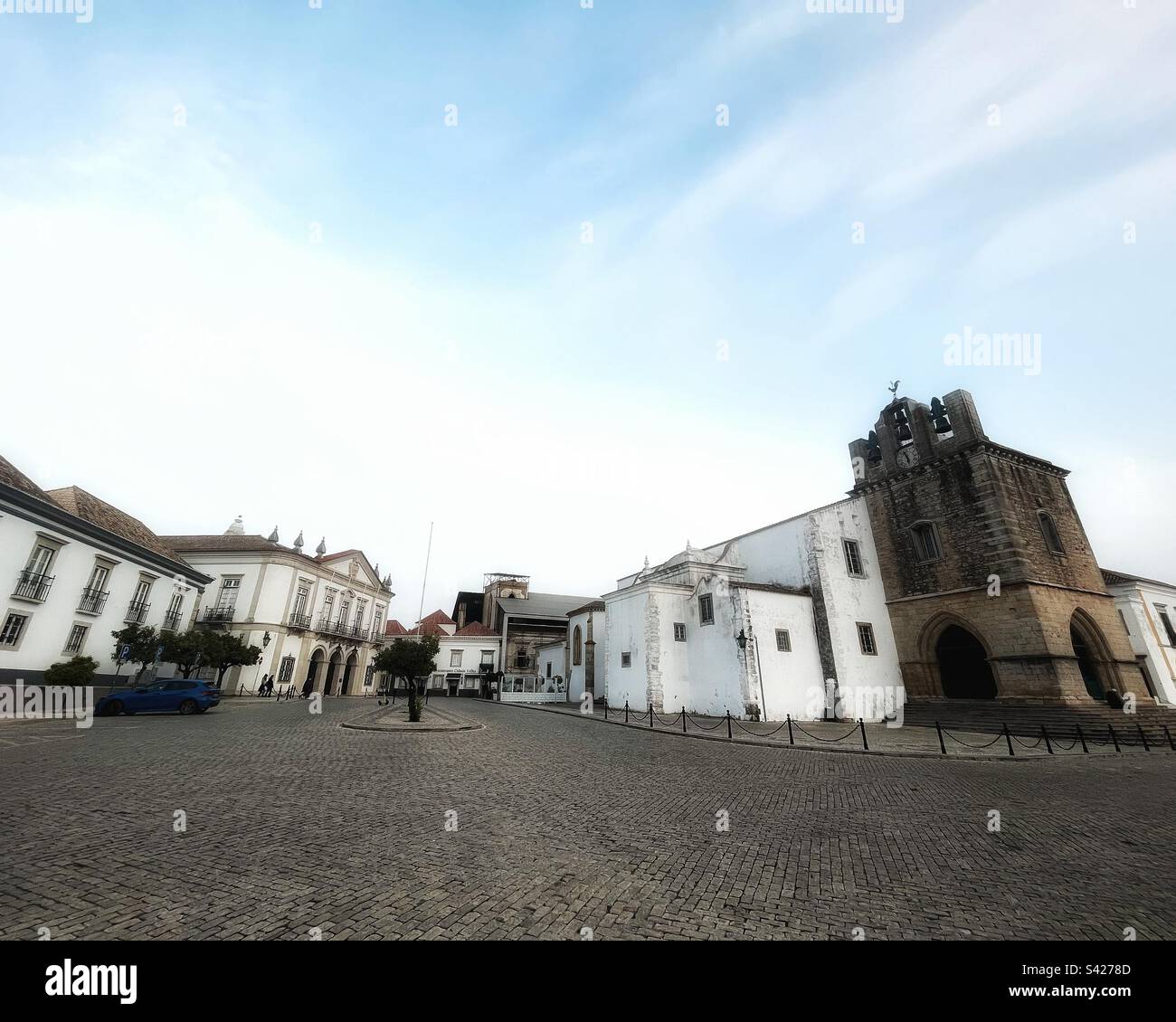 Historic town hall cathedral smartphone stock photos and images - Alamy