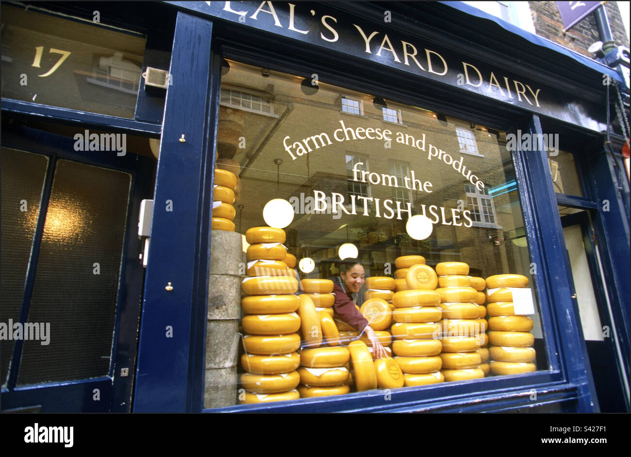 Neal’s yard cheese hi-res stock photography and images - Alamy