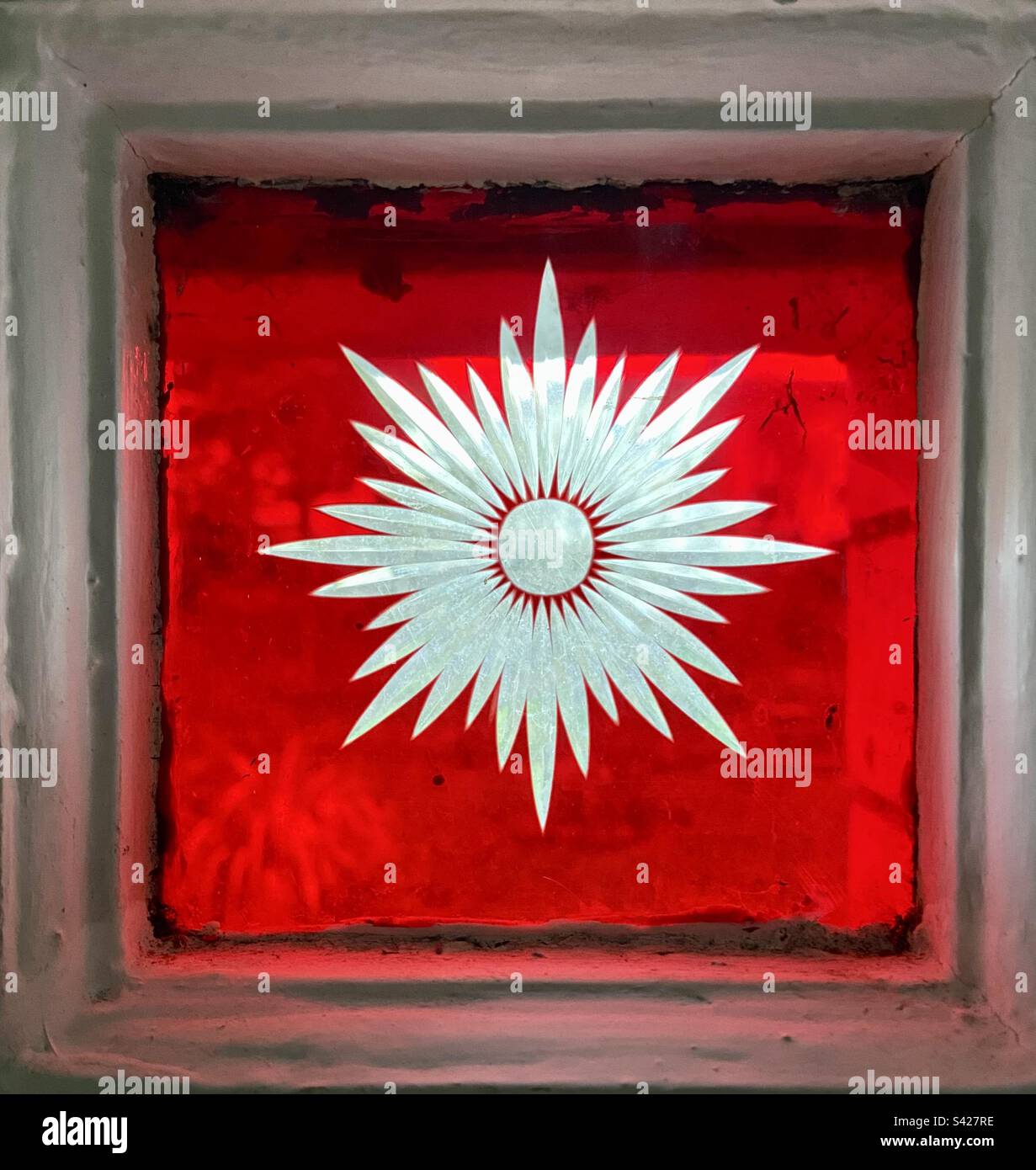 Red colour glass hi-res stock photography and images - Alamy