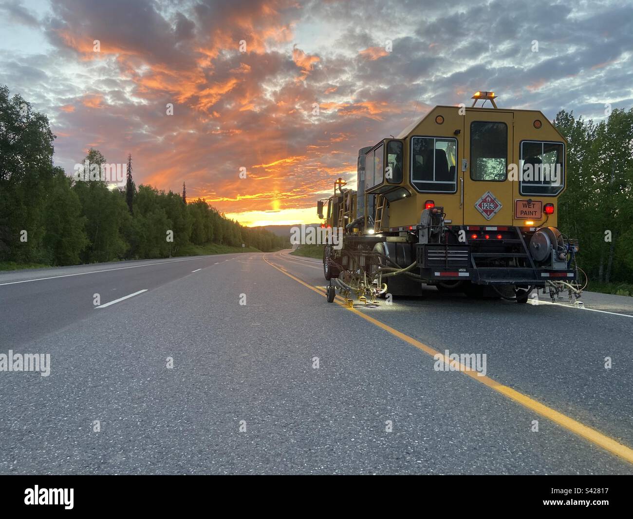 Midnight sunsets in alaska hi-res stock photography and images - Alamy