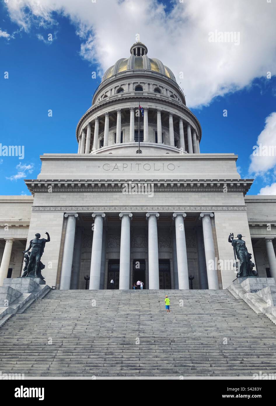 The capitolio building hi-res stock photography and images - Alamy