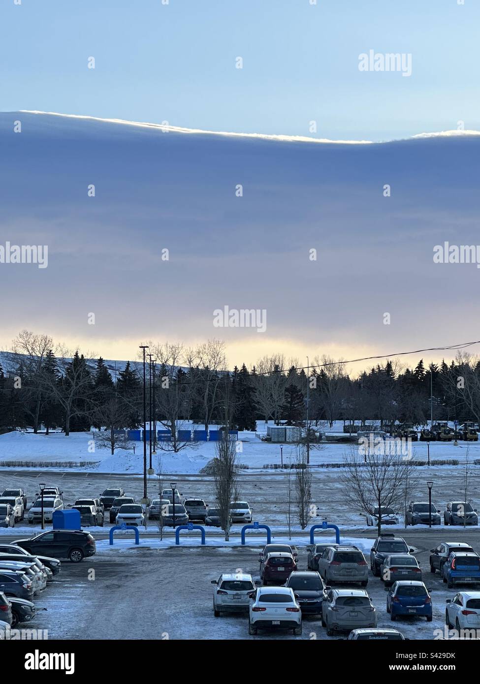 Chinook alberta hi-res stock photography and images - Alamy