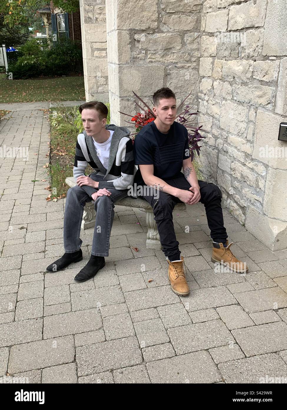 Mens barbering hi-res stock photography and images - Alamy