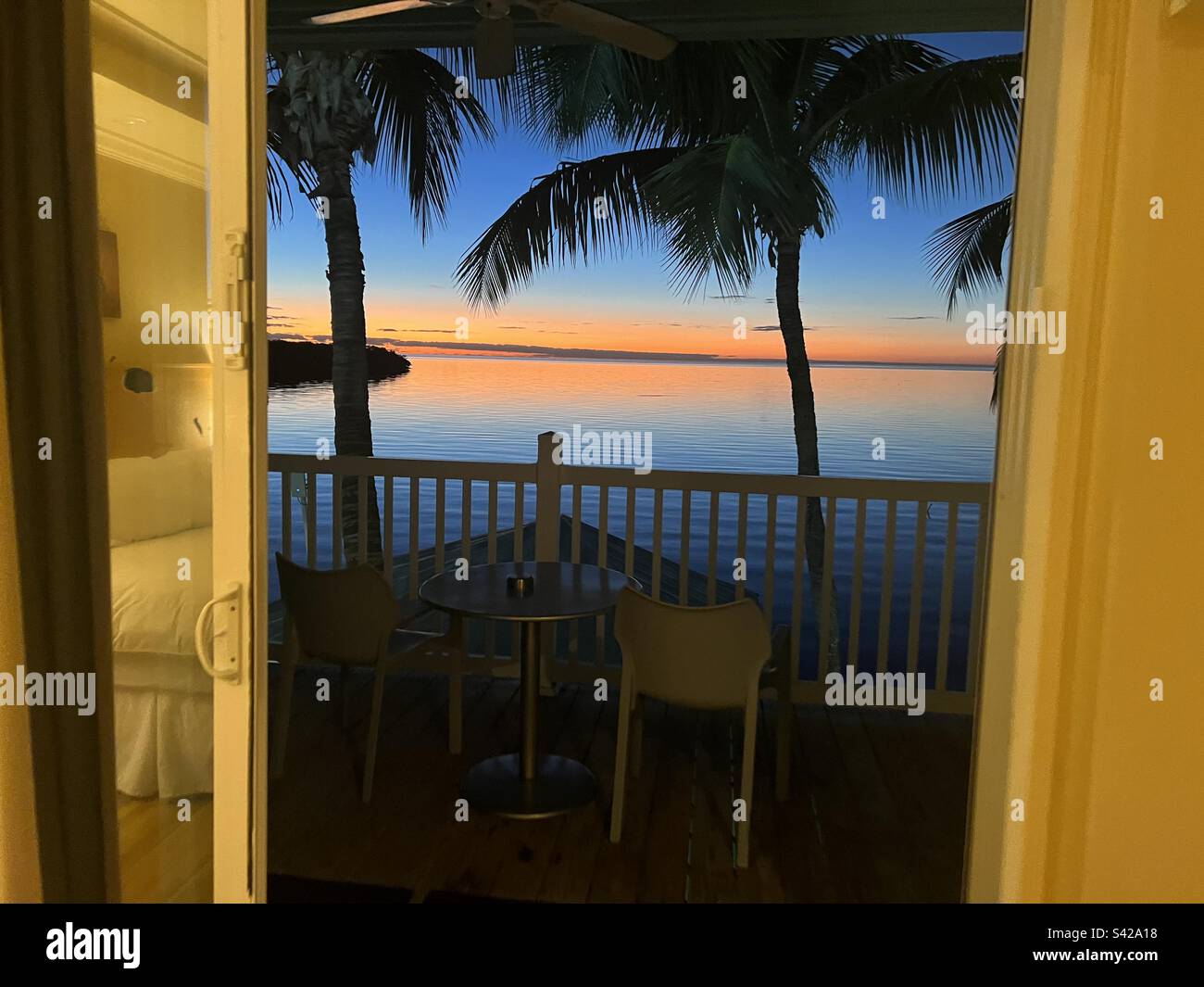 Roomview hi-res stock photography and images - Alamy