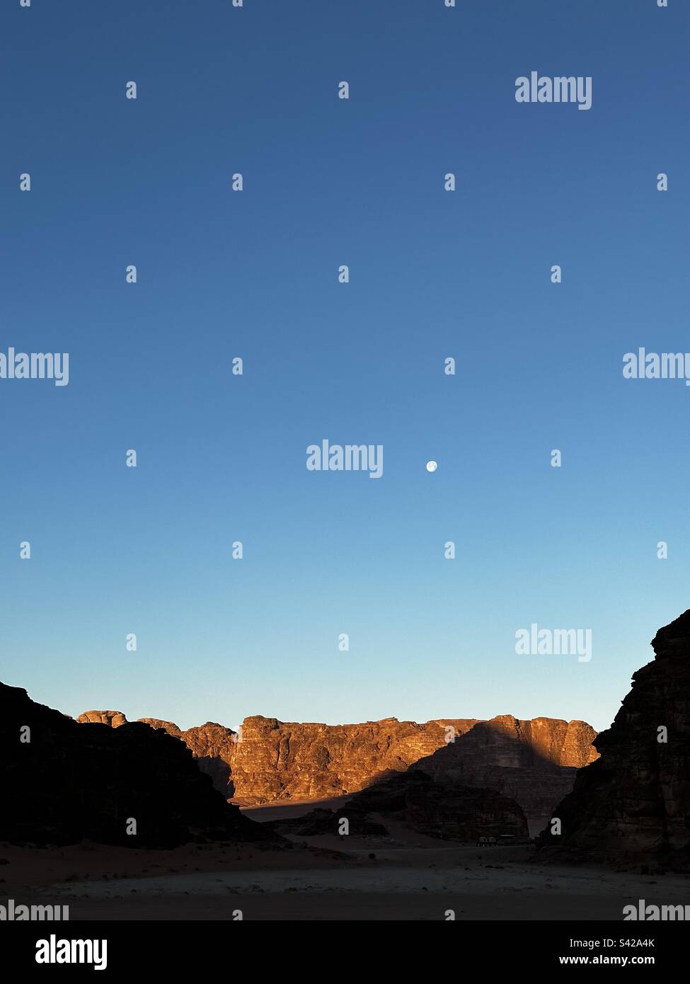 Mars desert jordan hi-res stock photography and images - Alamy