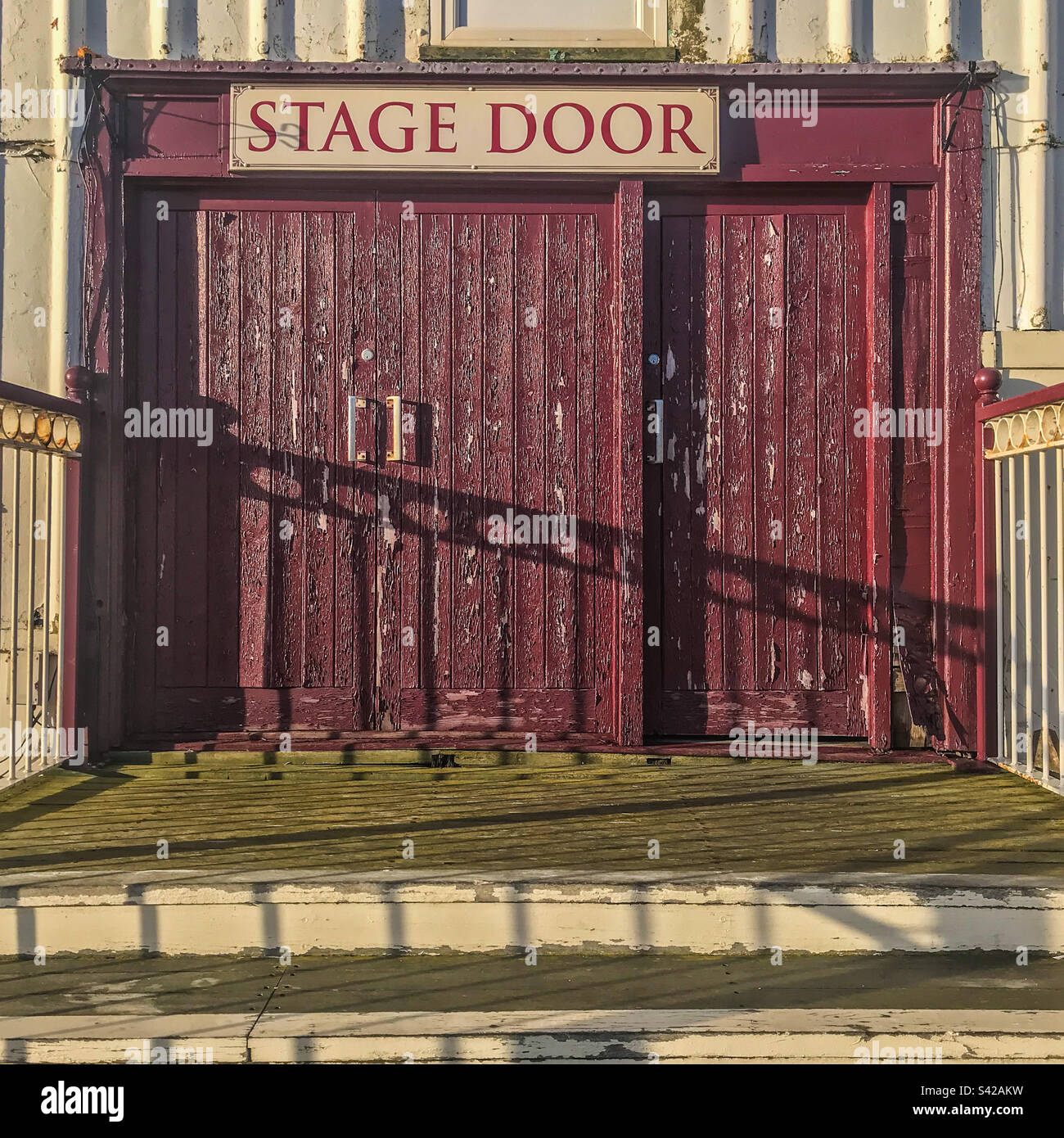 Stage Door Play Summary