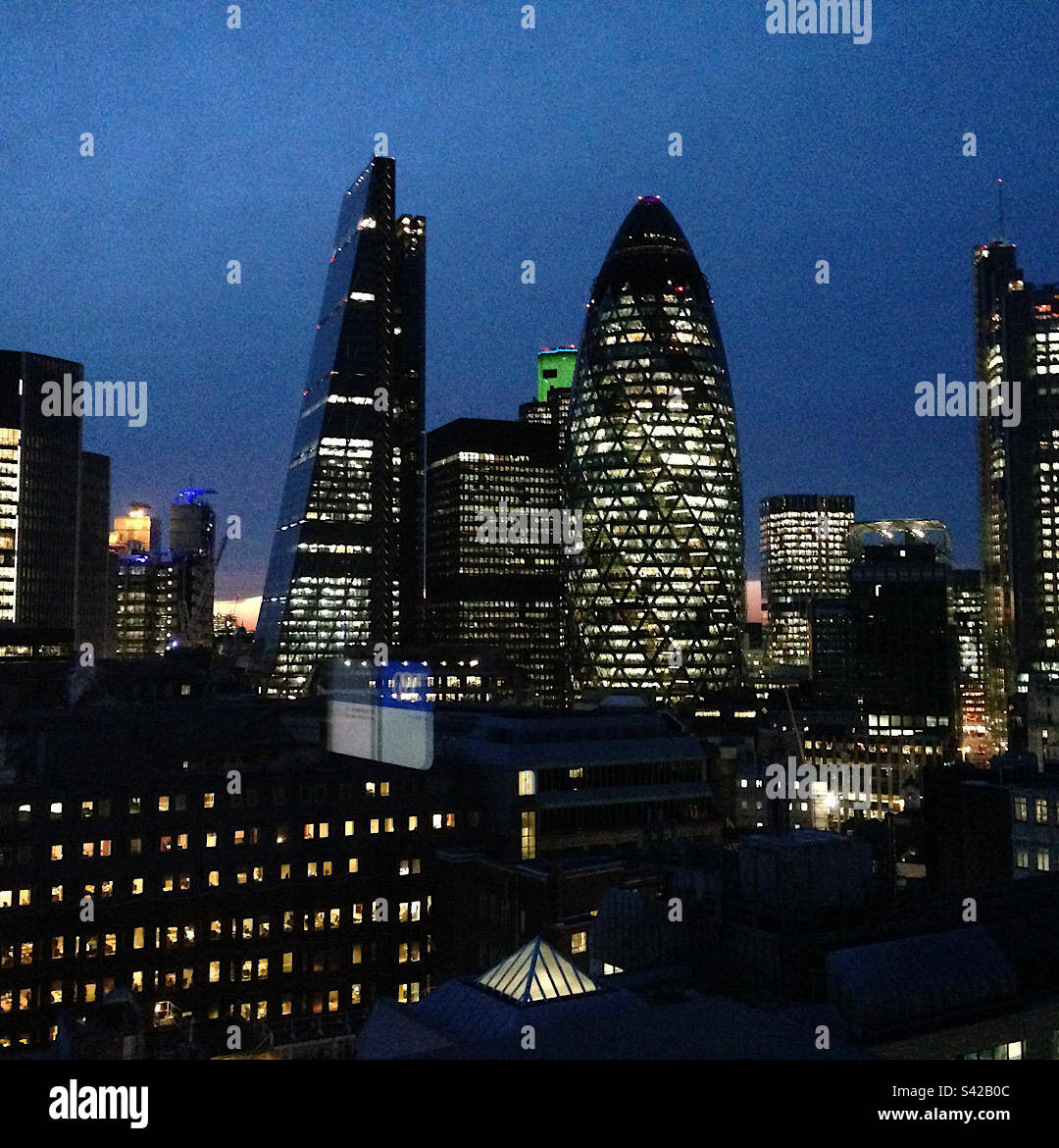 London towers hi-res stock photography and images - Alamy