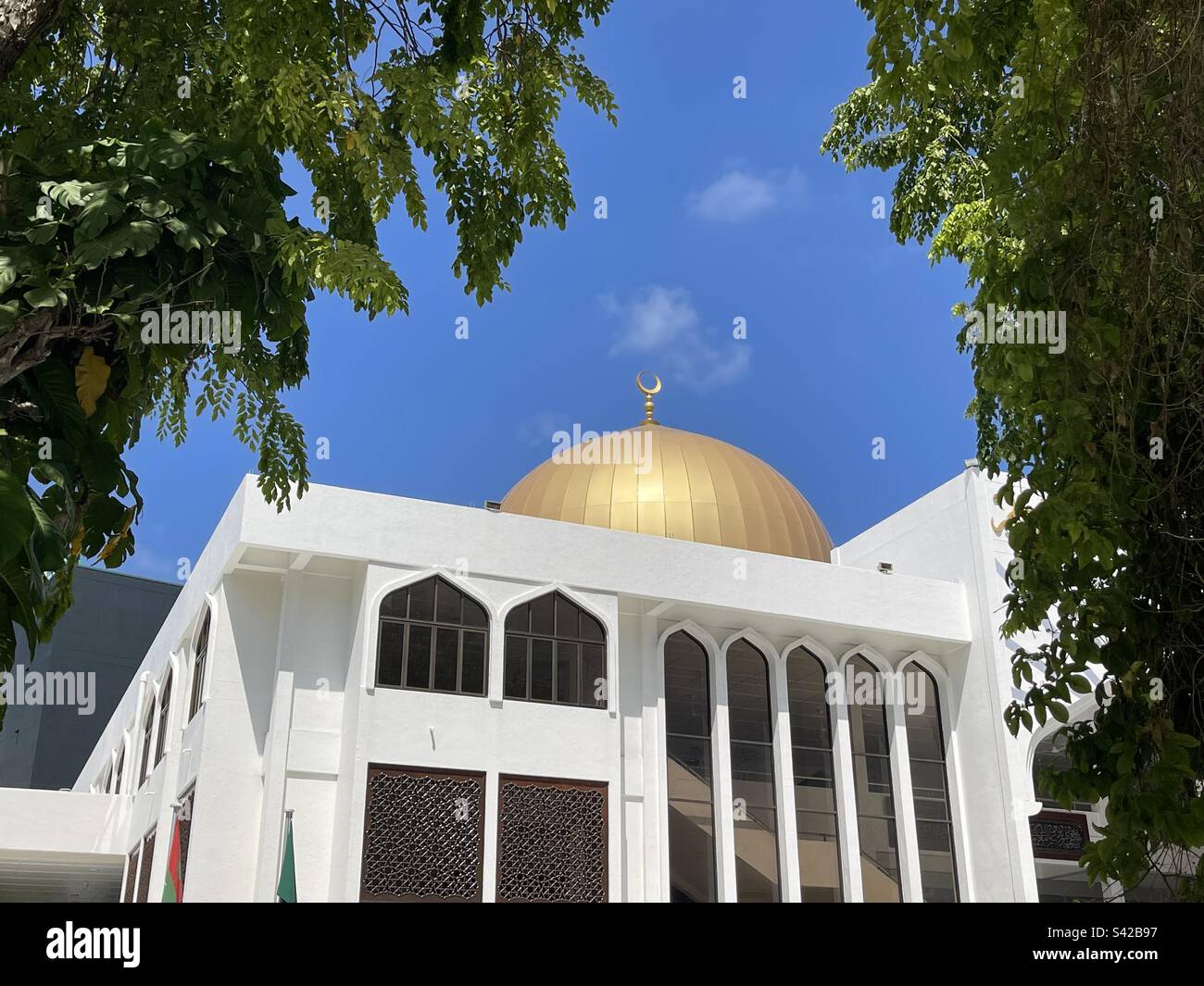 Male maldives mosque hi-res stock photography and images - Alamy