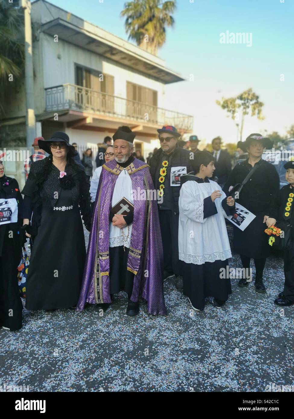 Black priest costume hi-res stock photography and images - Alamy